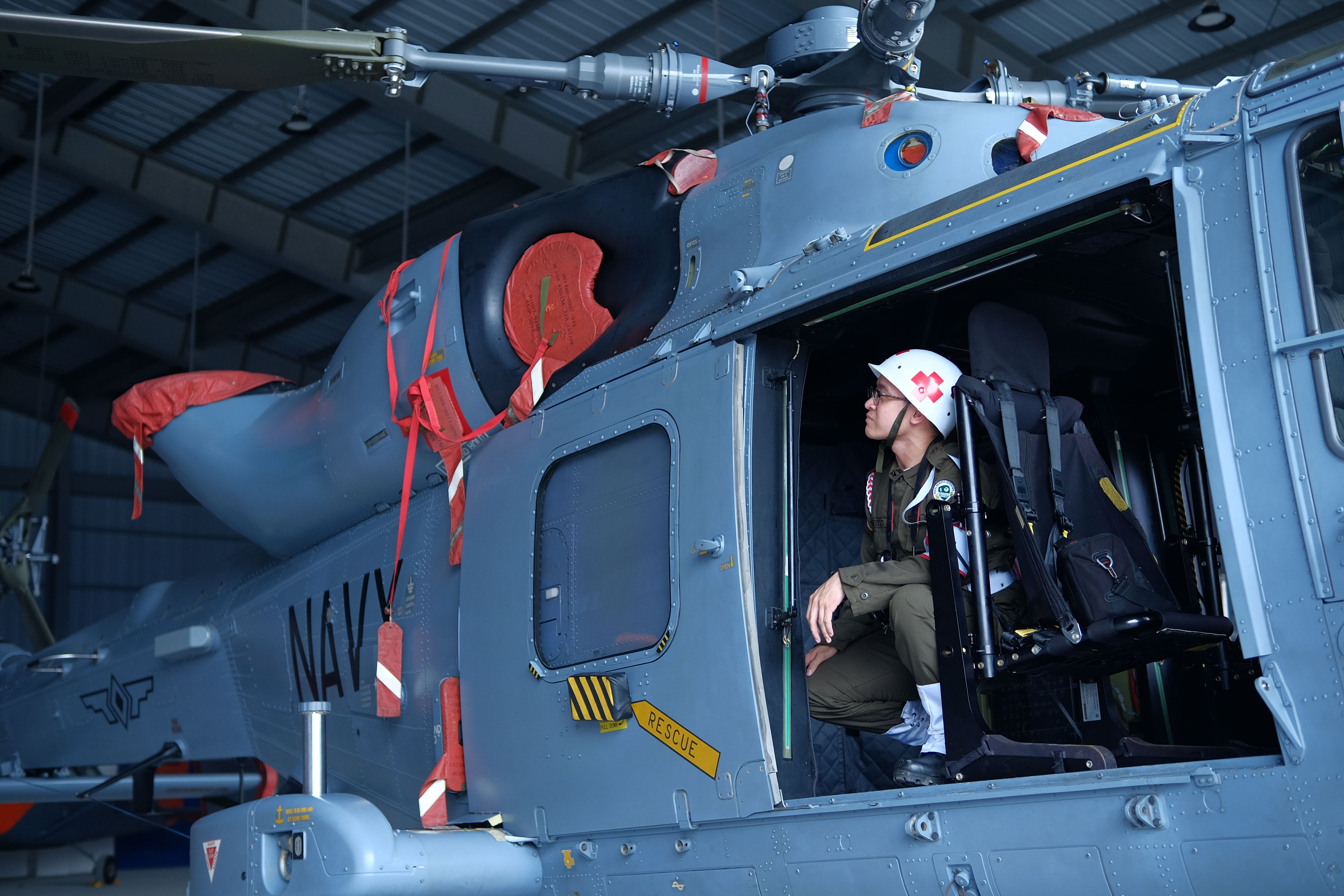 Aircraft Emergency Photos, Download The BEST Free Aircraft Emergency ...