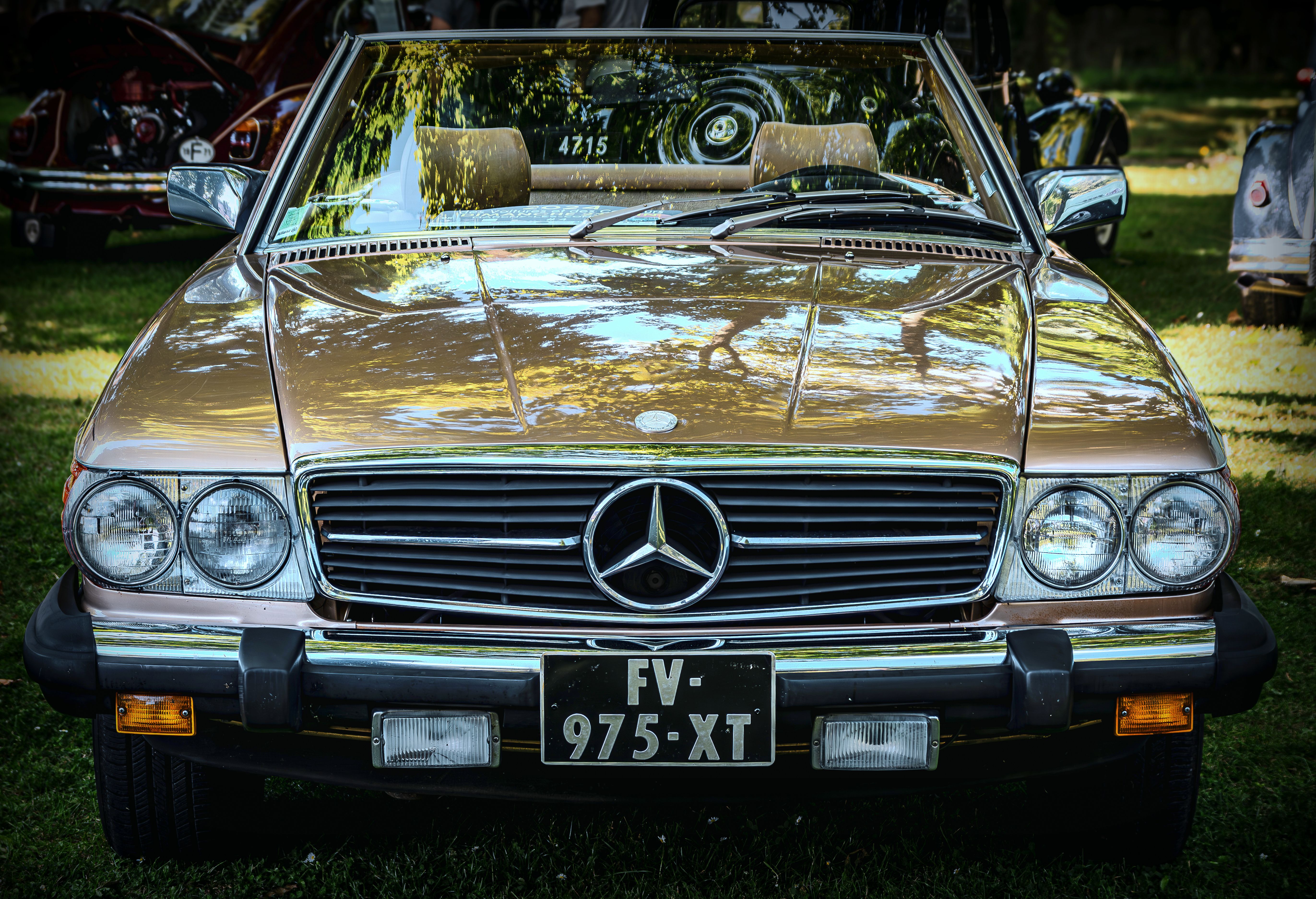 Classic Mercedes Benz · Free Stock Photo