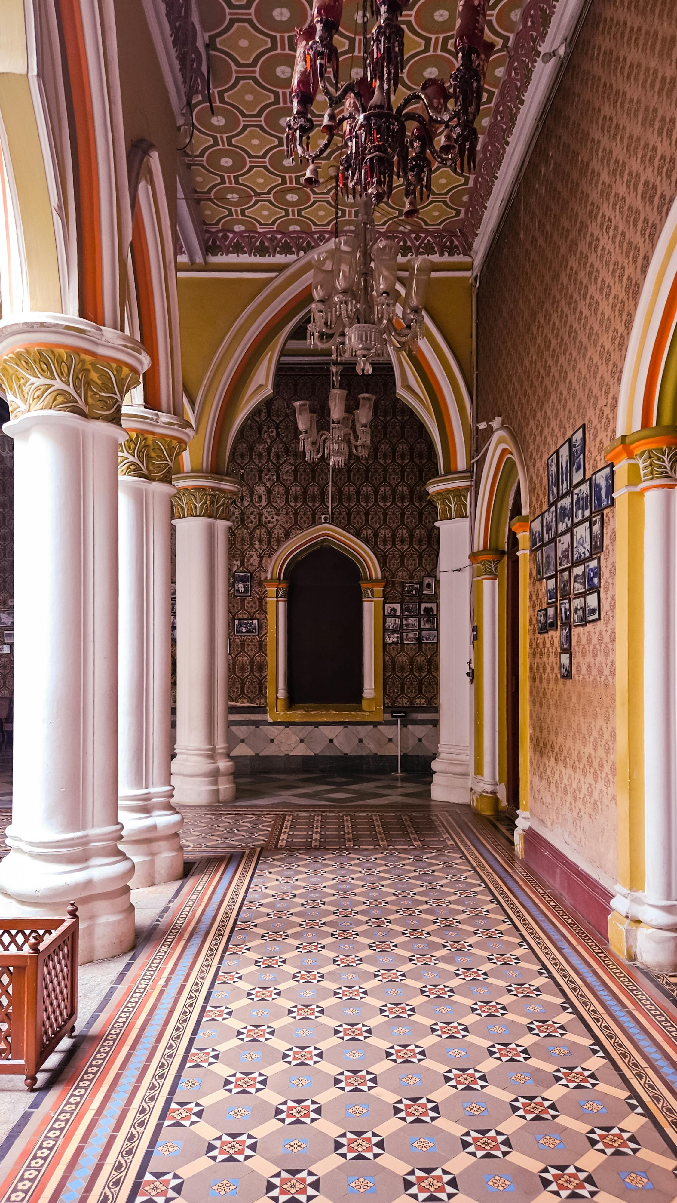 Hallway in a Palace · Free Stock Photo