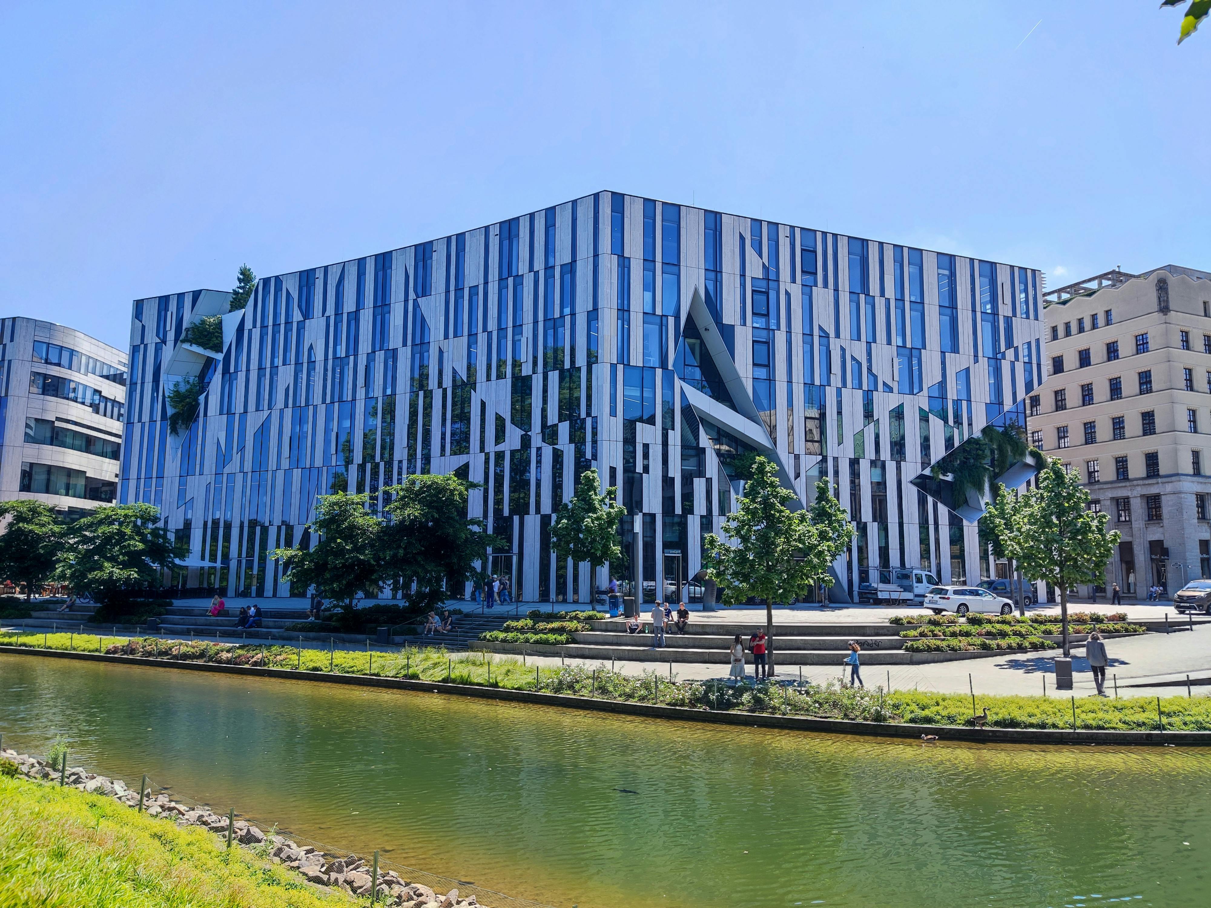 Ko-Bogen Building in Dusseldorf Germany · Free Stock Photo