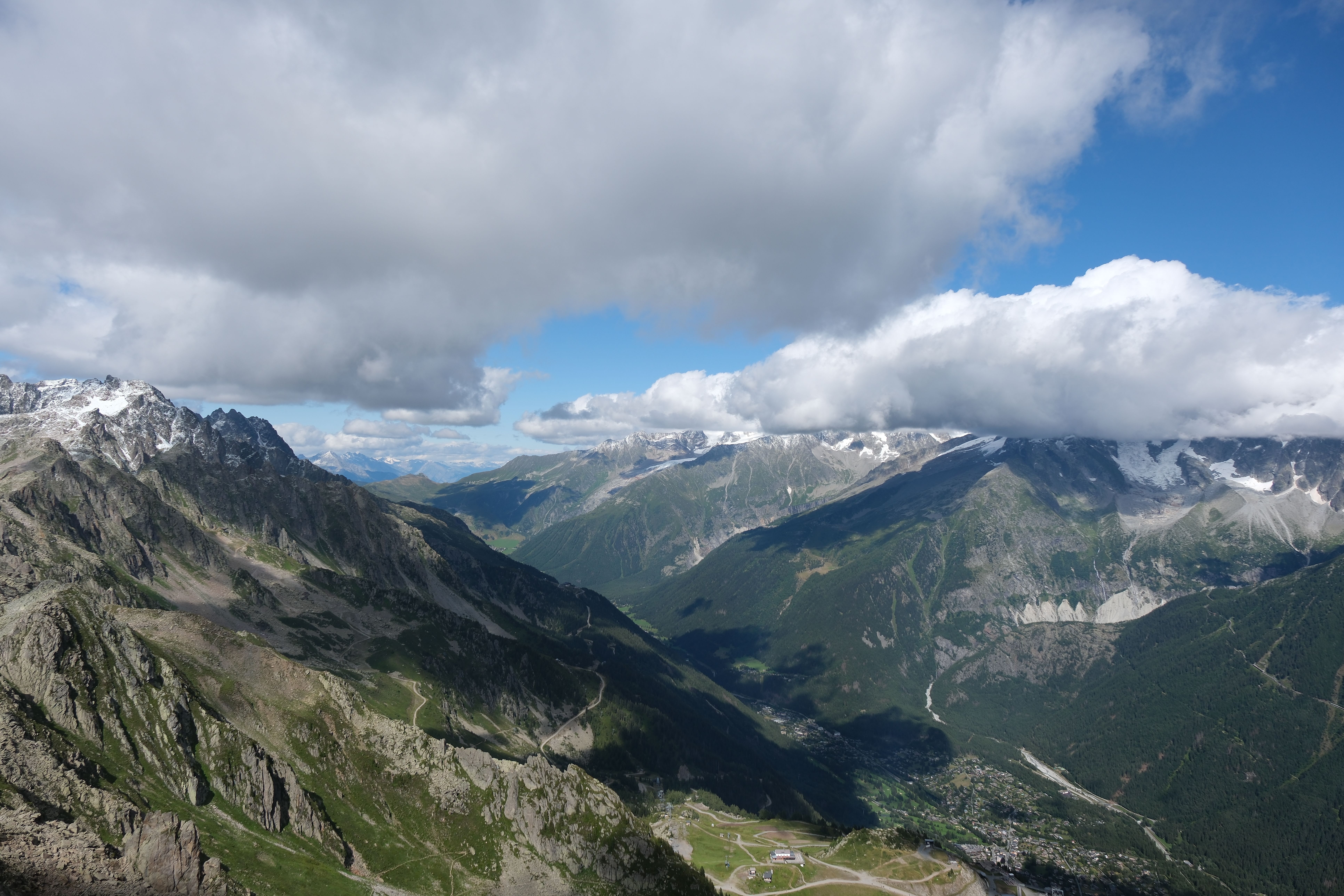 Mountain Range Landscape · Free Stock Photo