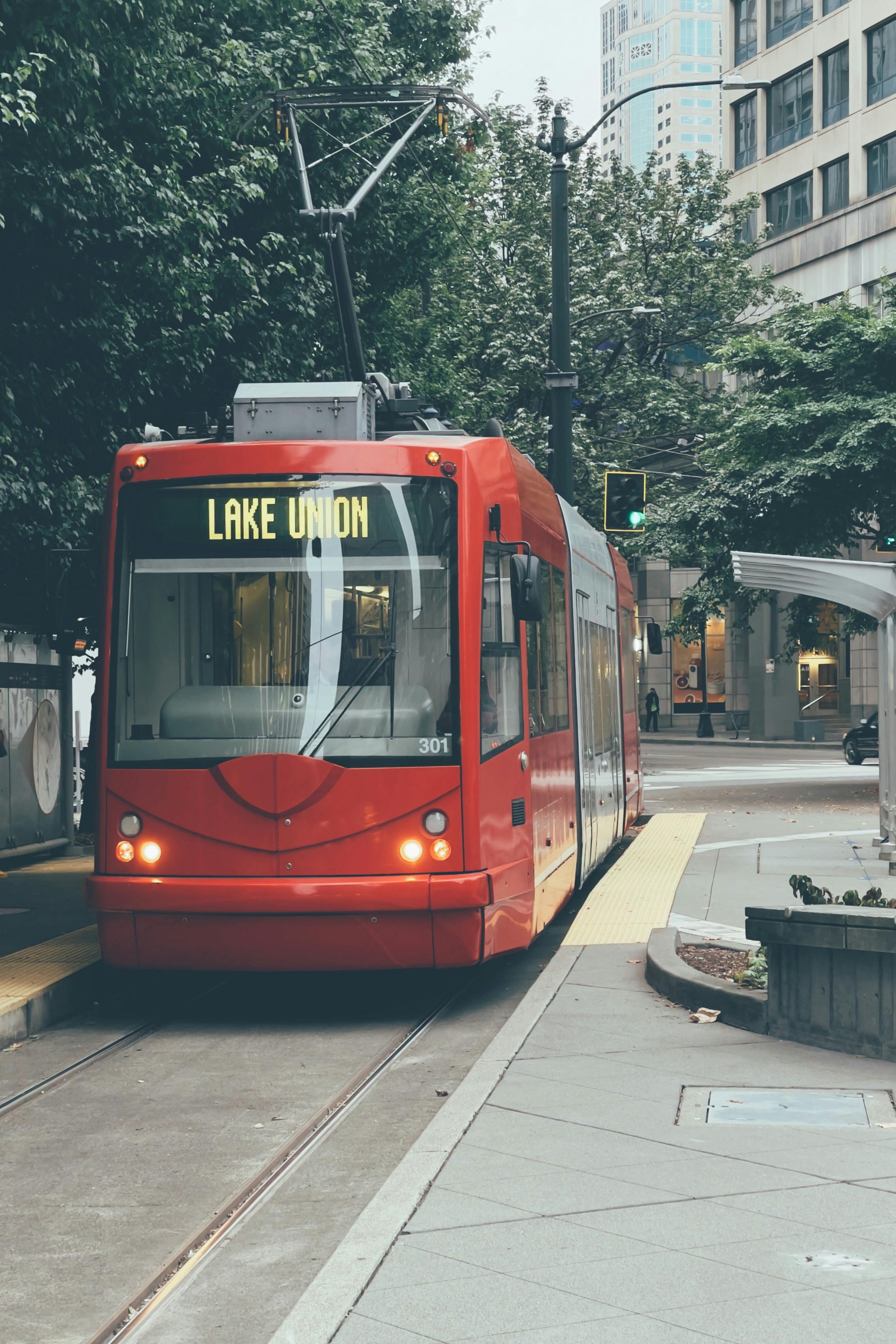Red Tram in Seattle · Free Stock Photo