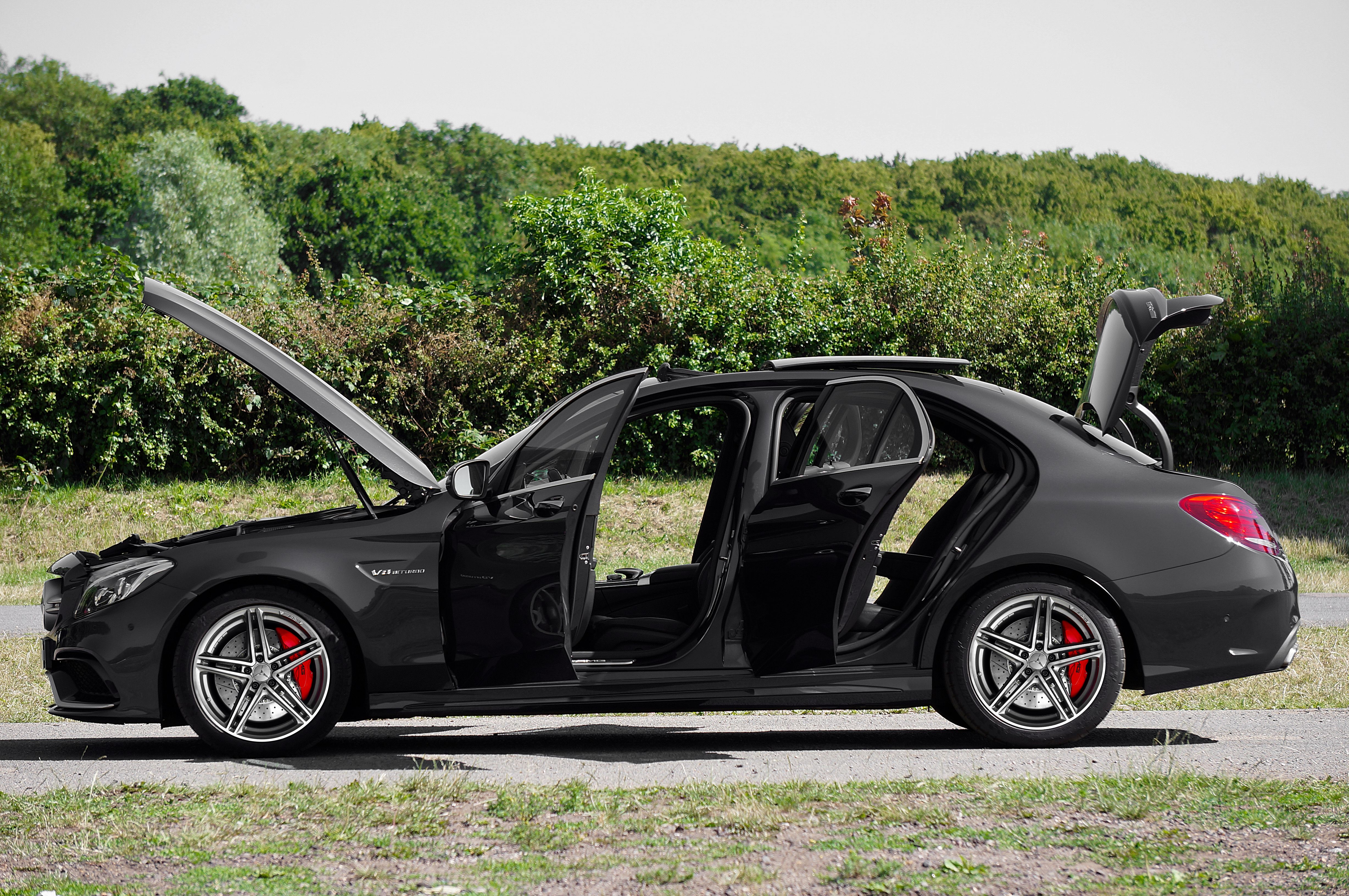 Car with Open Doors · Free Stock Photo