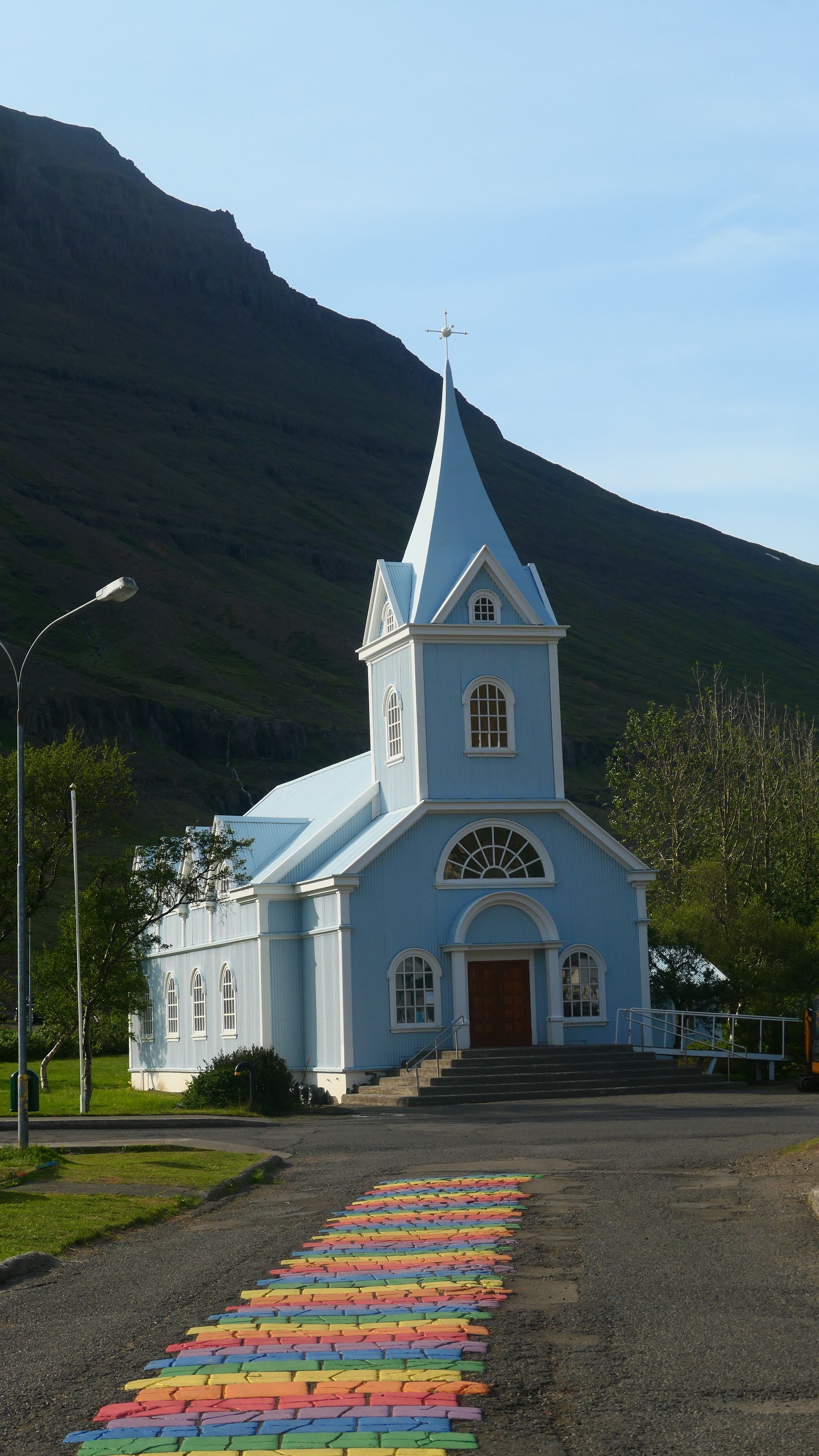 Exterior of a Church · Free Stock Photo