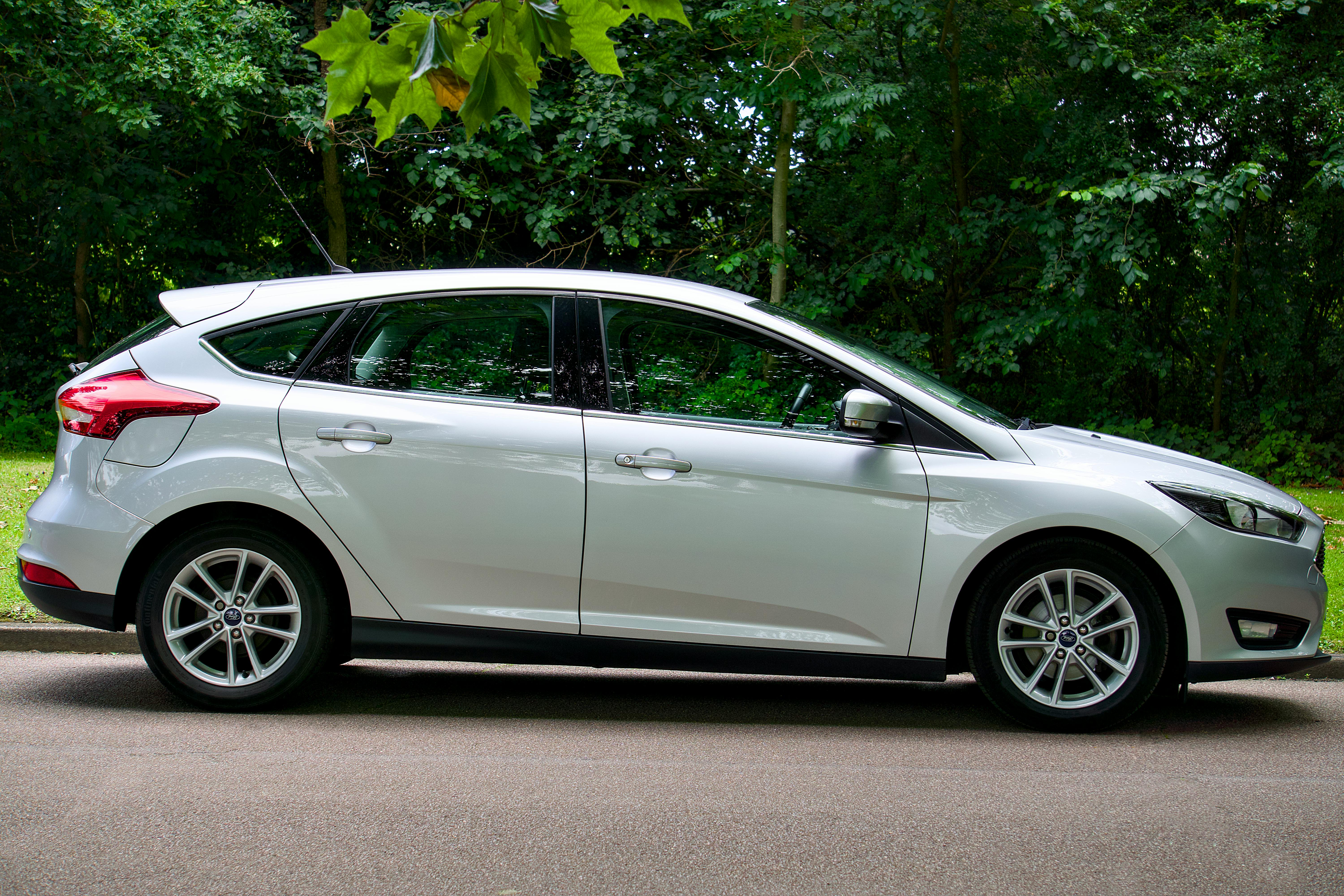 Side View of a Silver Ford Focus · Free Stock Photo