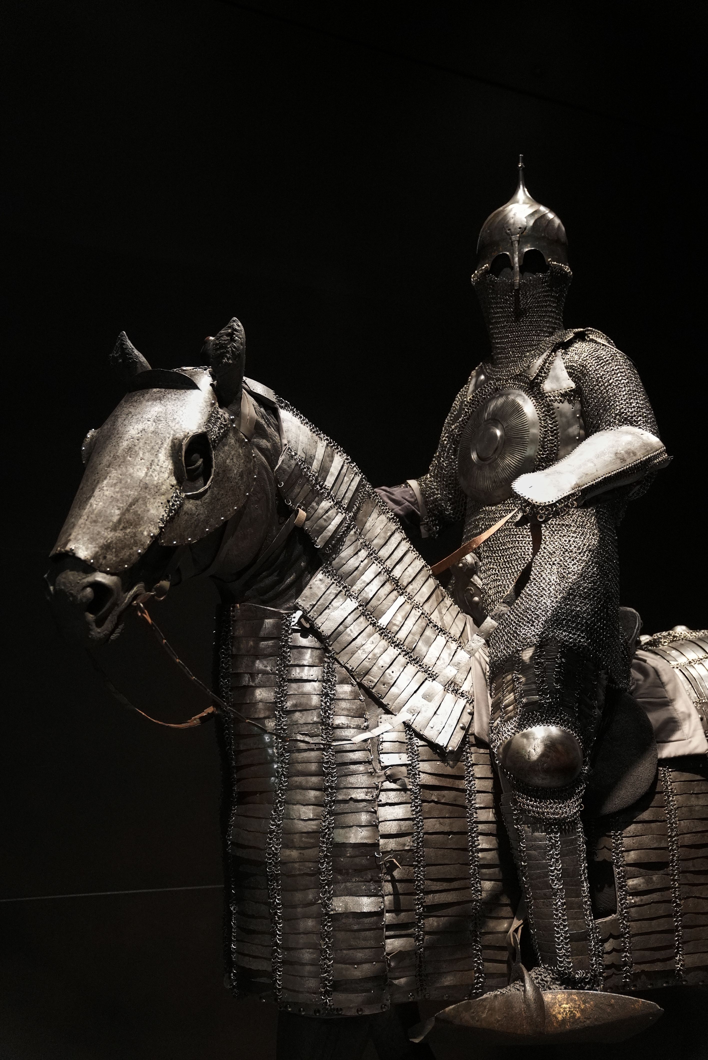 Knight Armor · Free Stock Photo