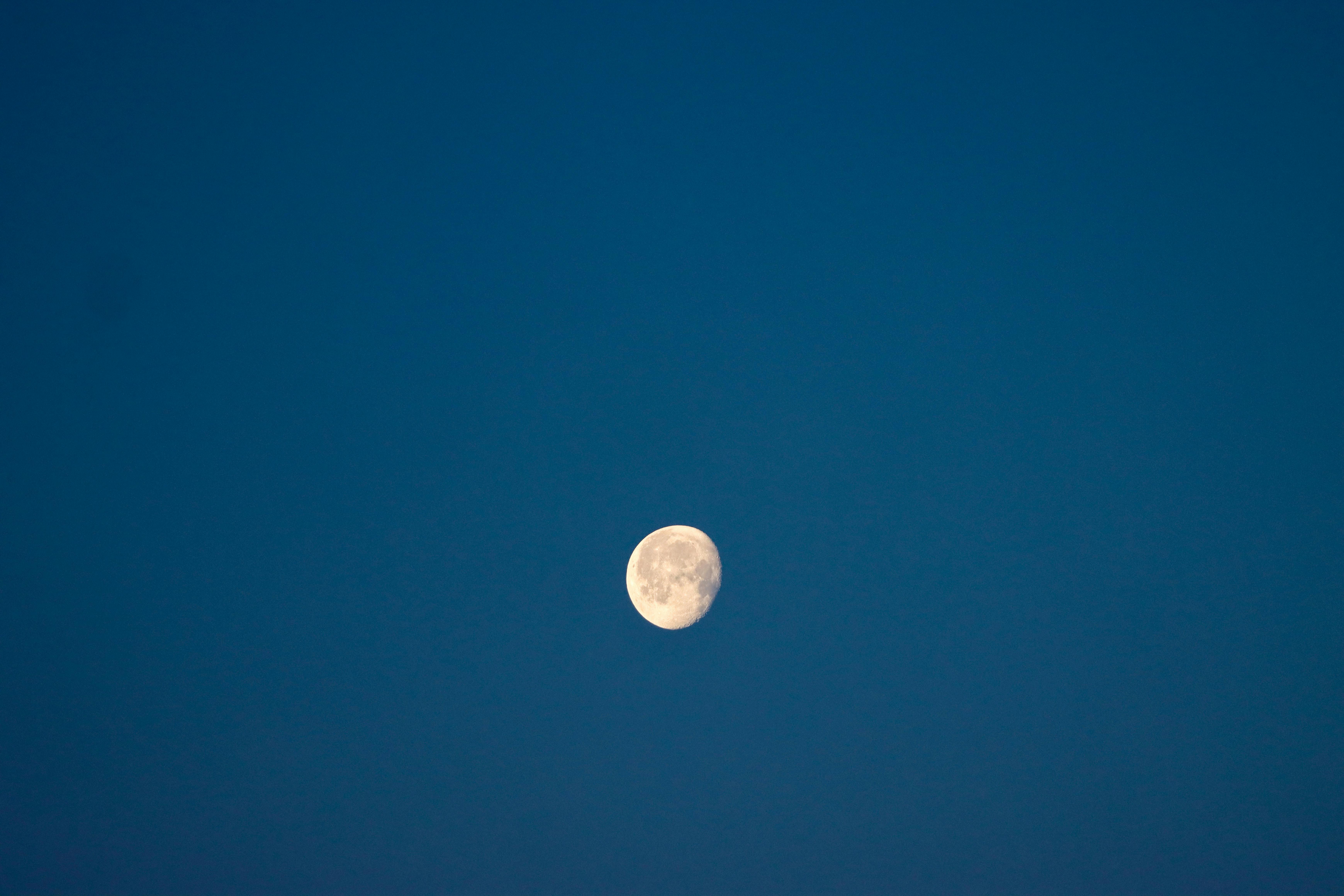 Moon In April Photos, Download The BEST Free Moon In April Stock Photos ...