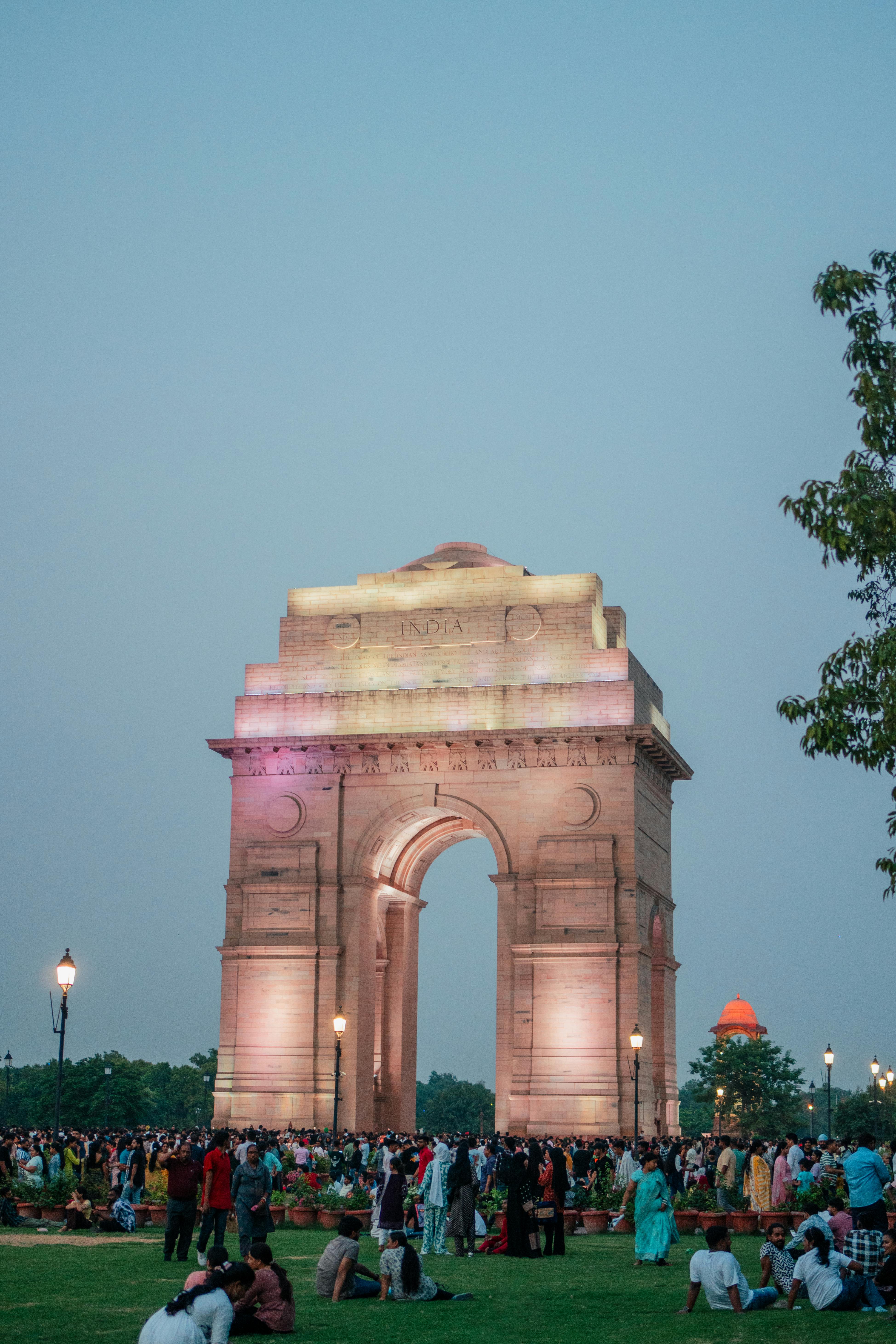Brown Concrete India Gate · Free Stock Photo