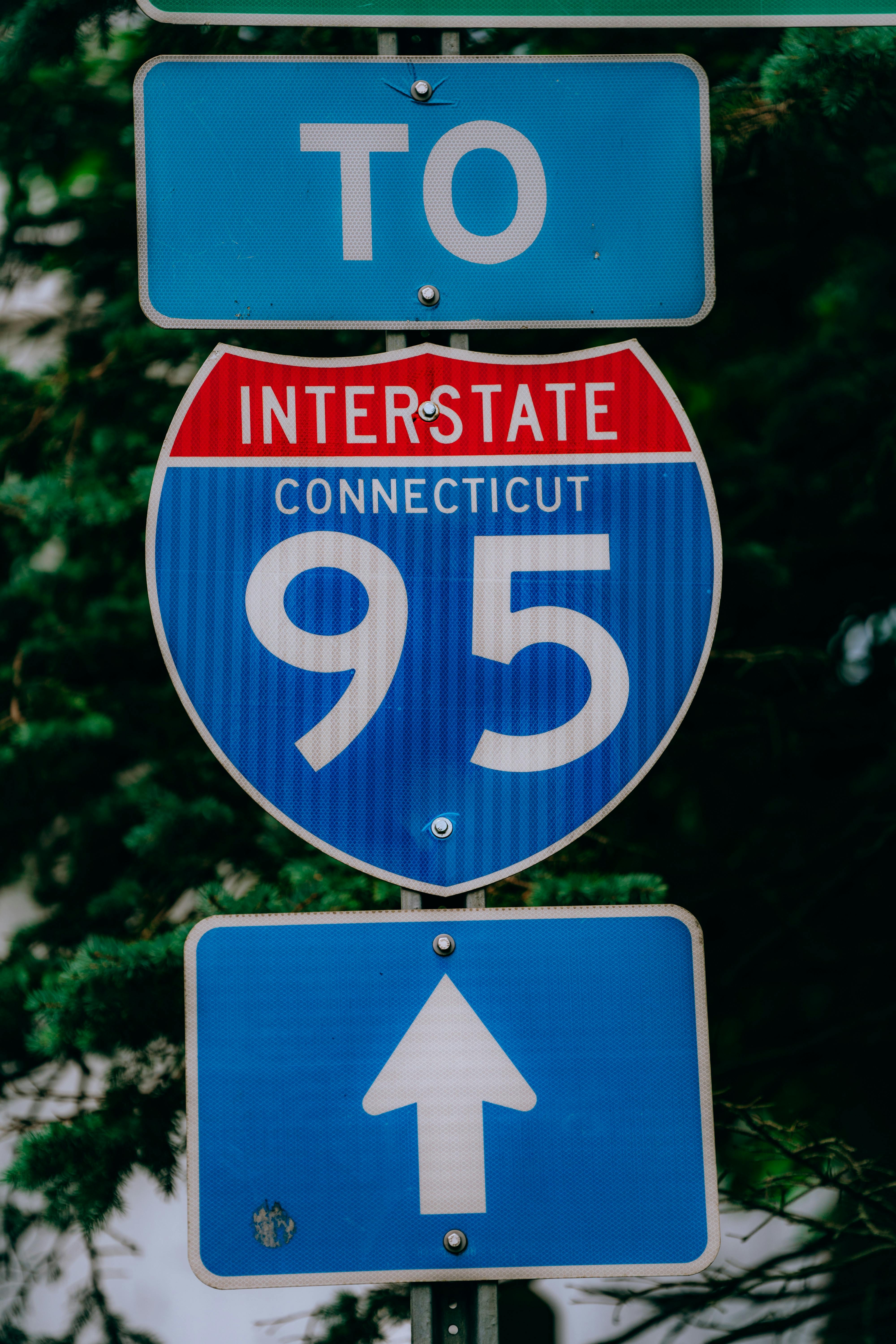 Interstate 95 Signpost in Connecticut · Free Stock Photo