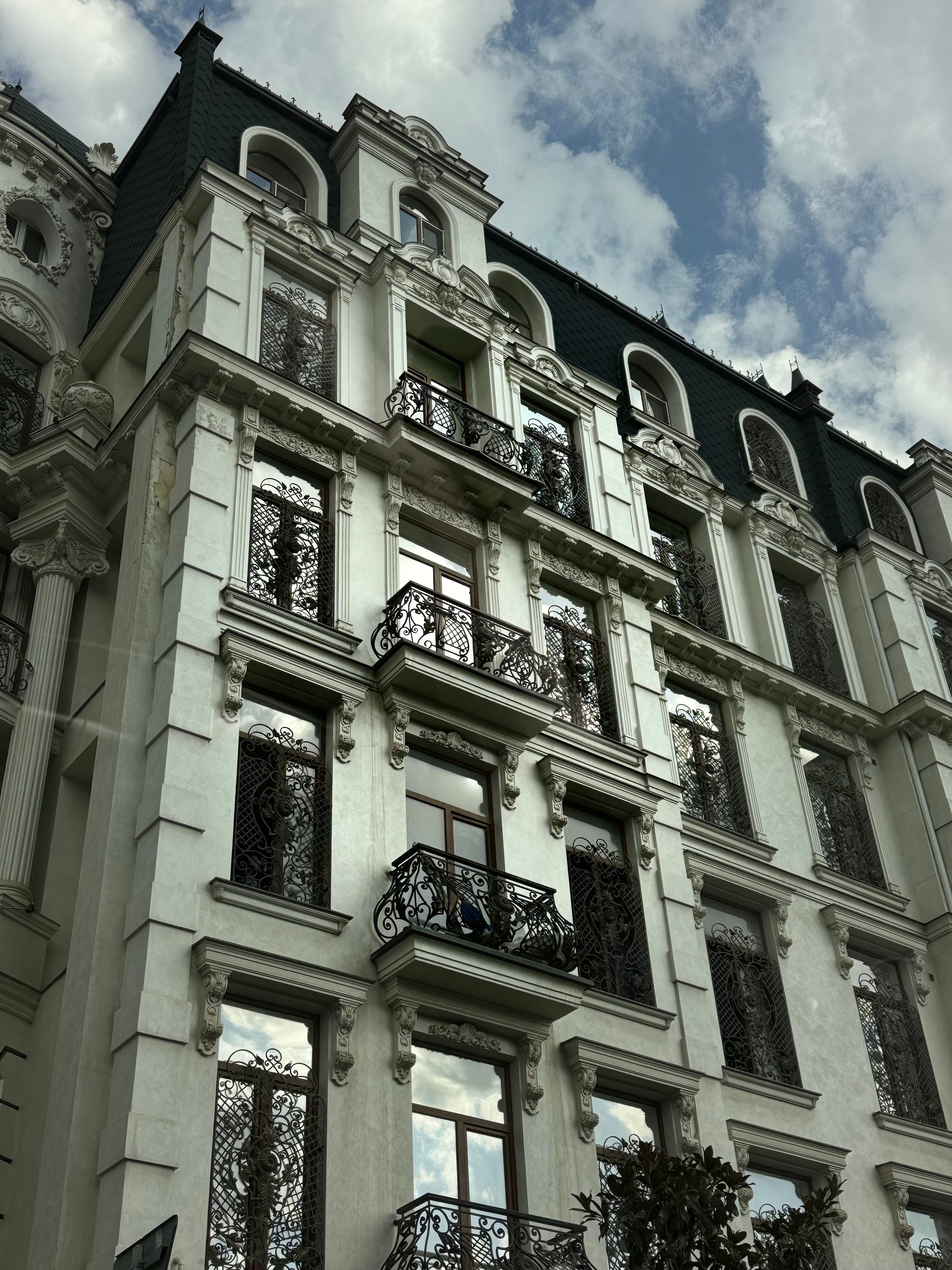 Windows in a Traditional Tenement · Free Stock Photo