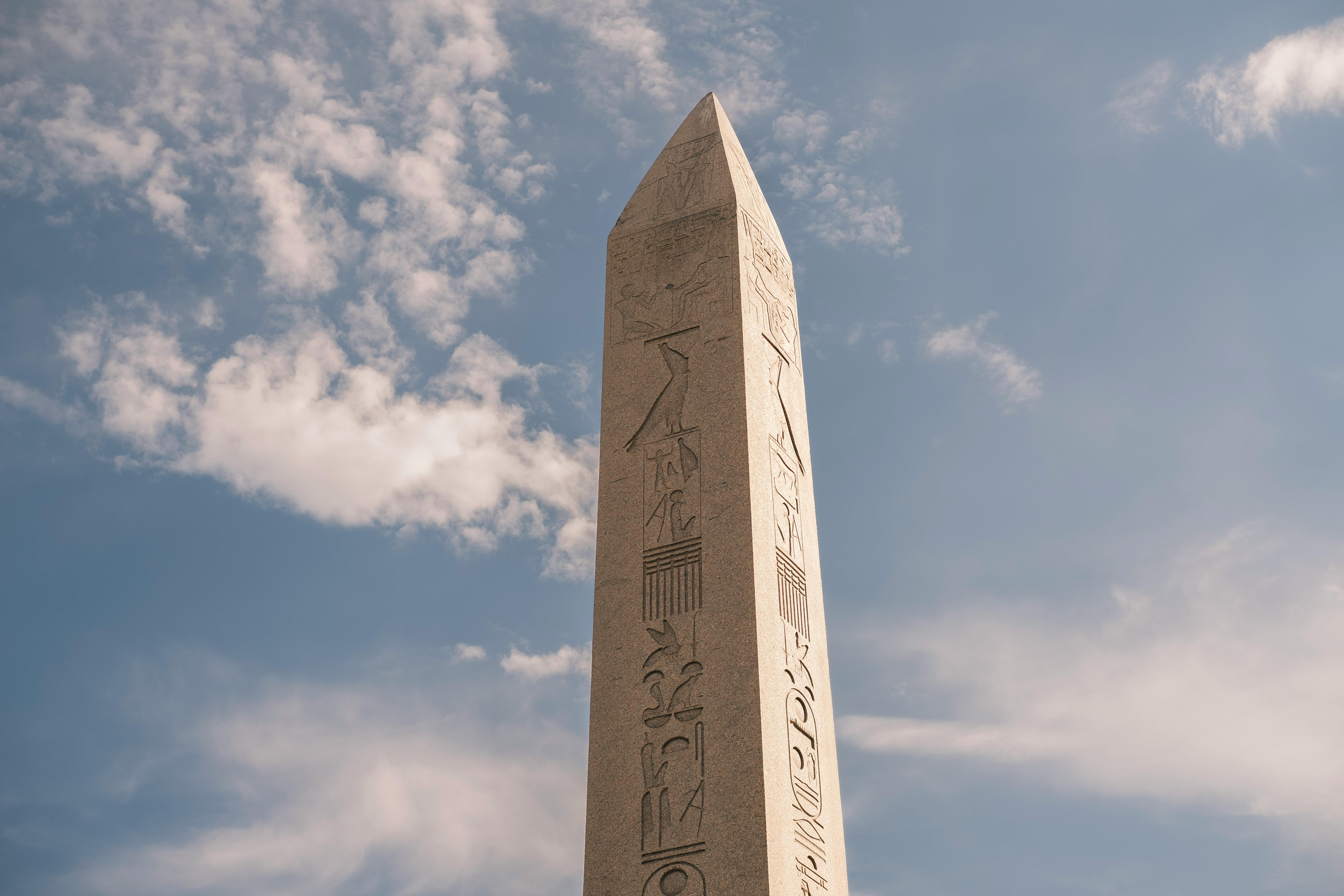 Obelisk in Sunlight · Free Stock Photo