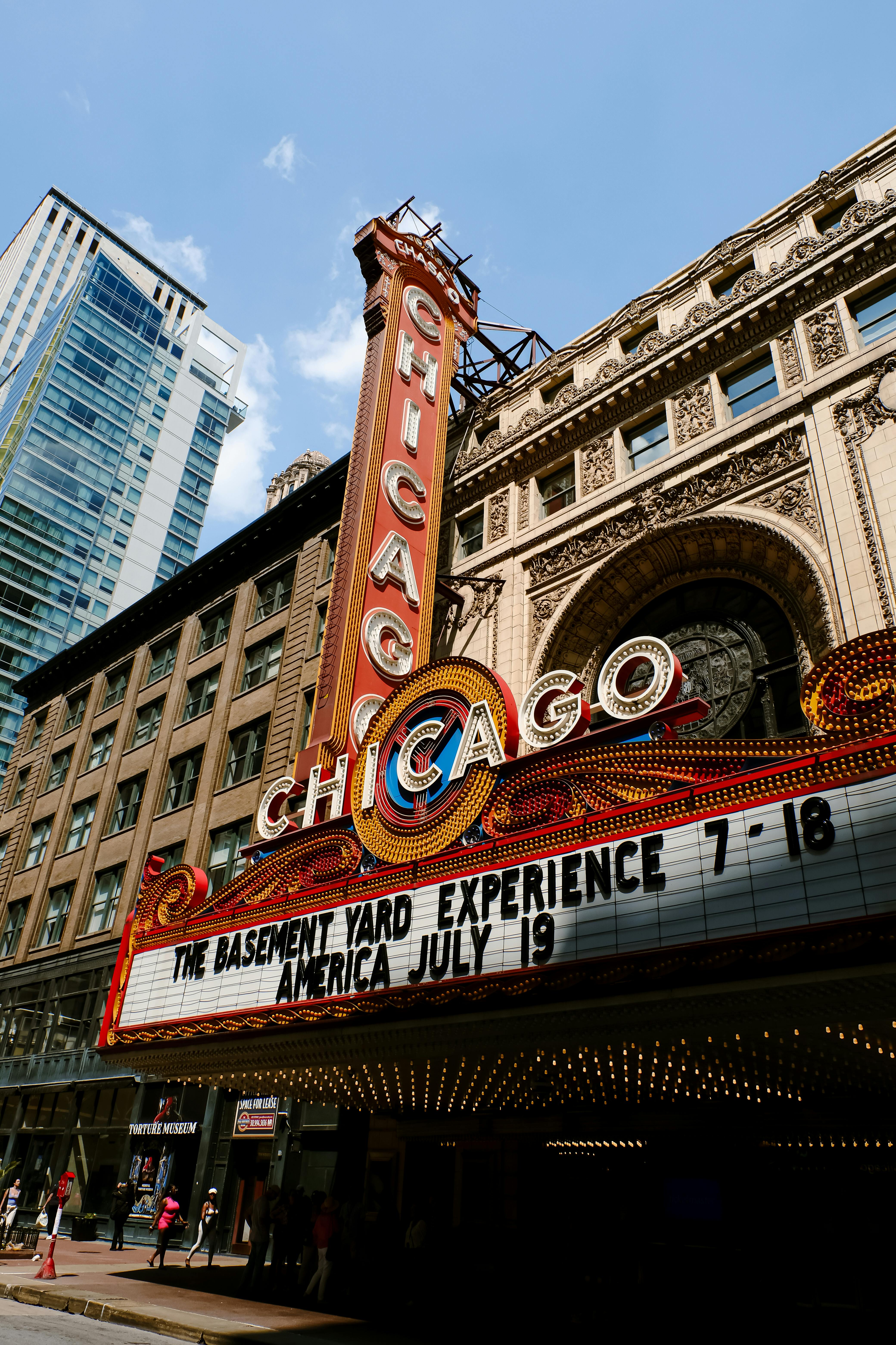 The Chicago Theater · Free Stock Photo
