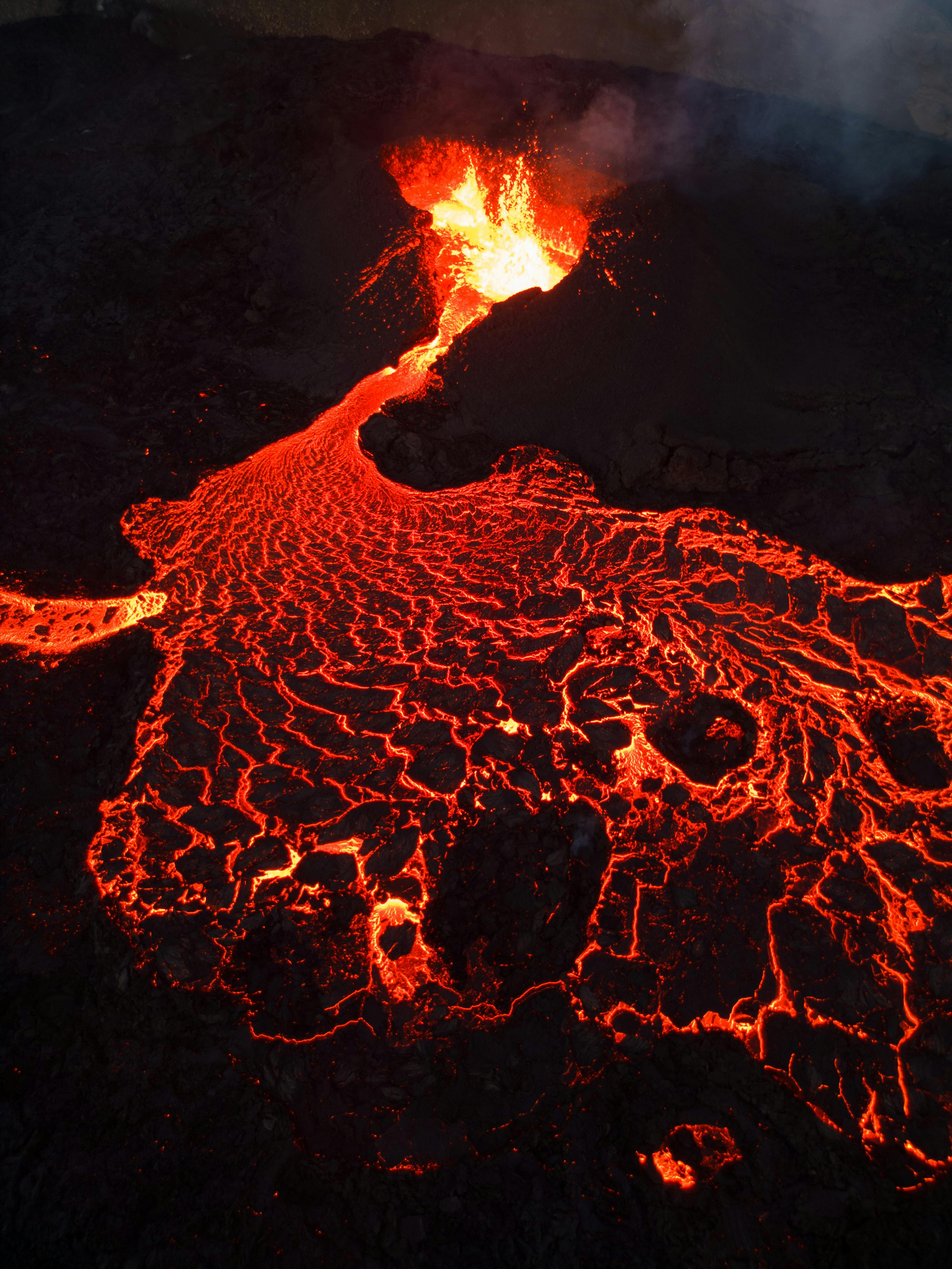 Lava Flowing from Crater at Night · Free Stock Photo