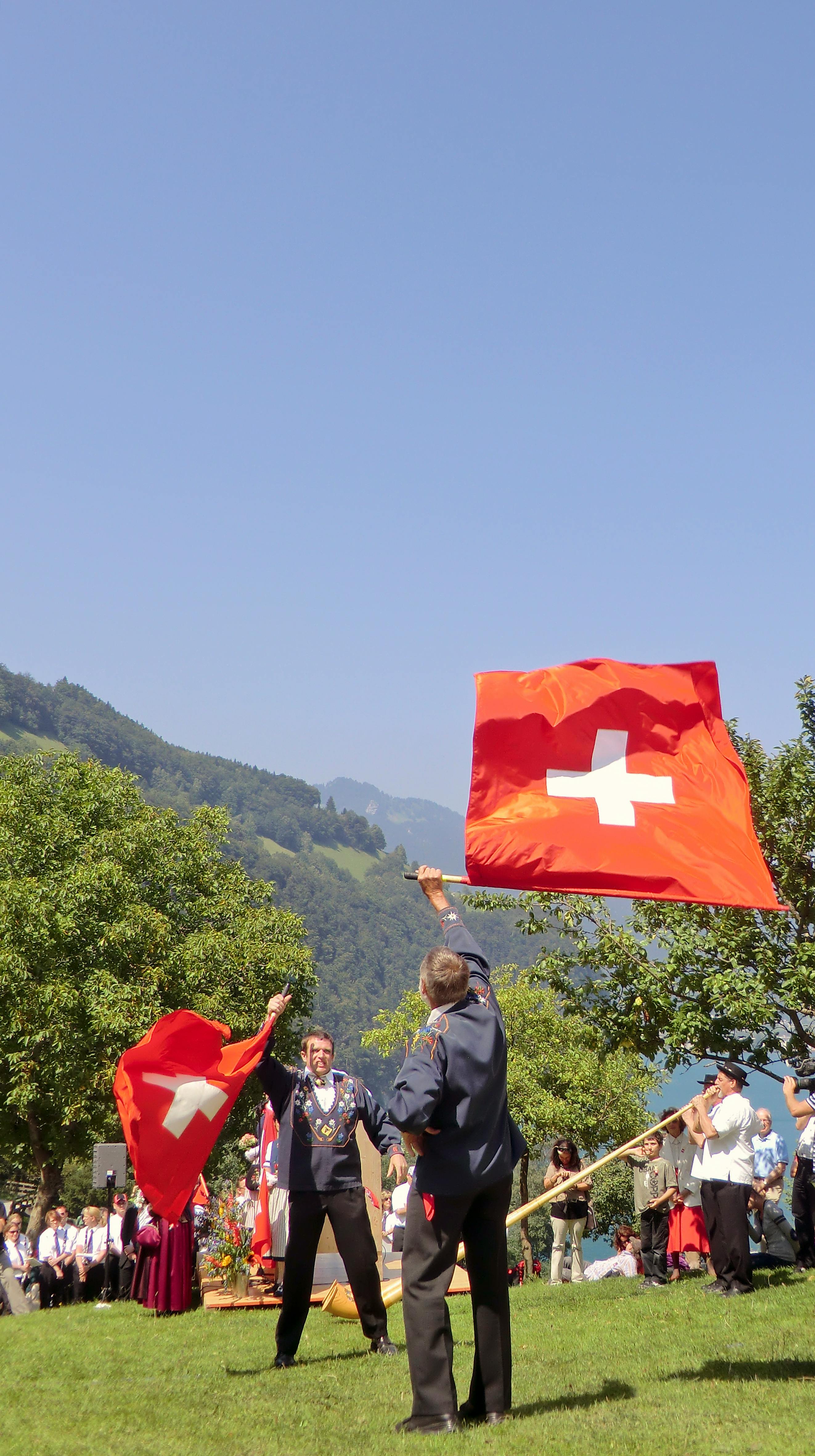 1. August Swiss National Day Rütli Fahnenschwingen · Free Stock Photo