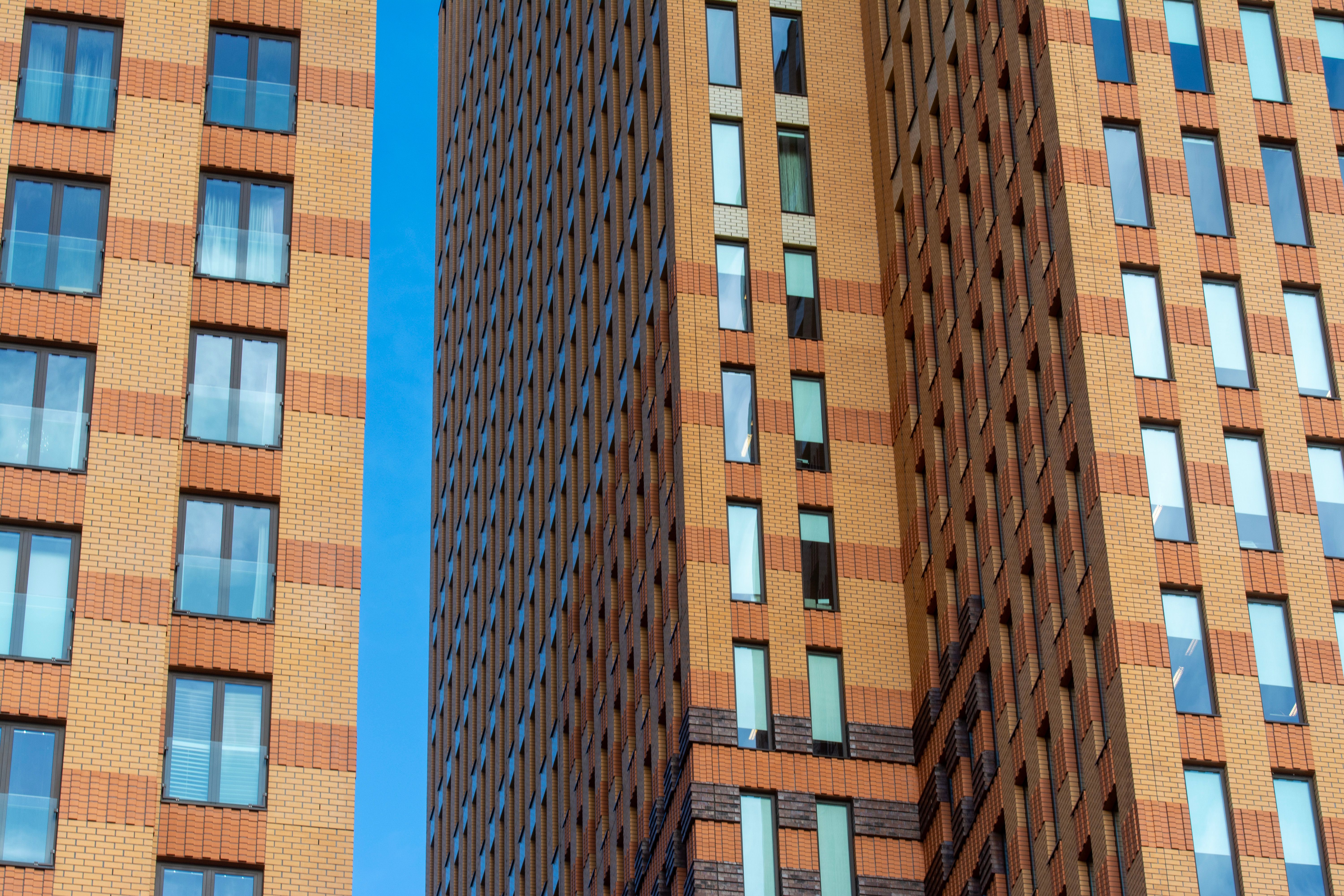 Blocks of Flats in Downtown · Free Stock Photo