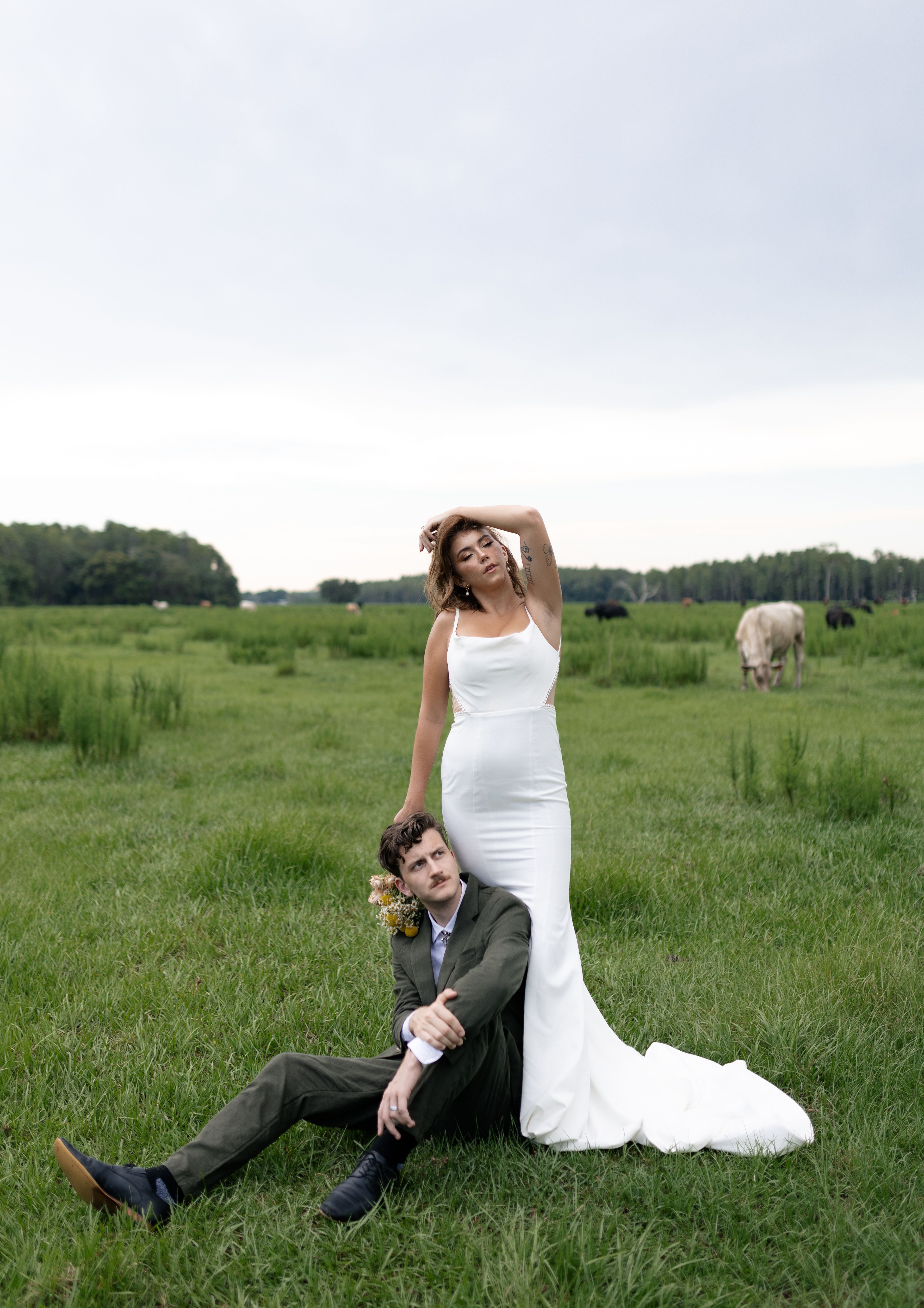 Wedding Couple on a Field · Free Stock Photo