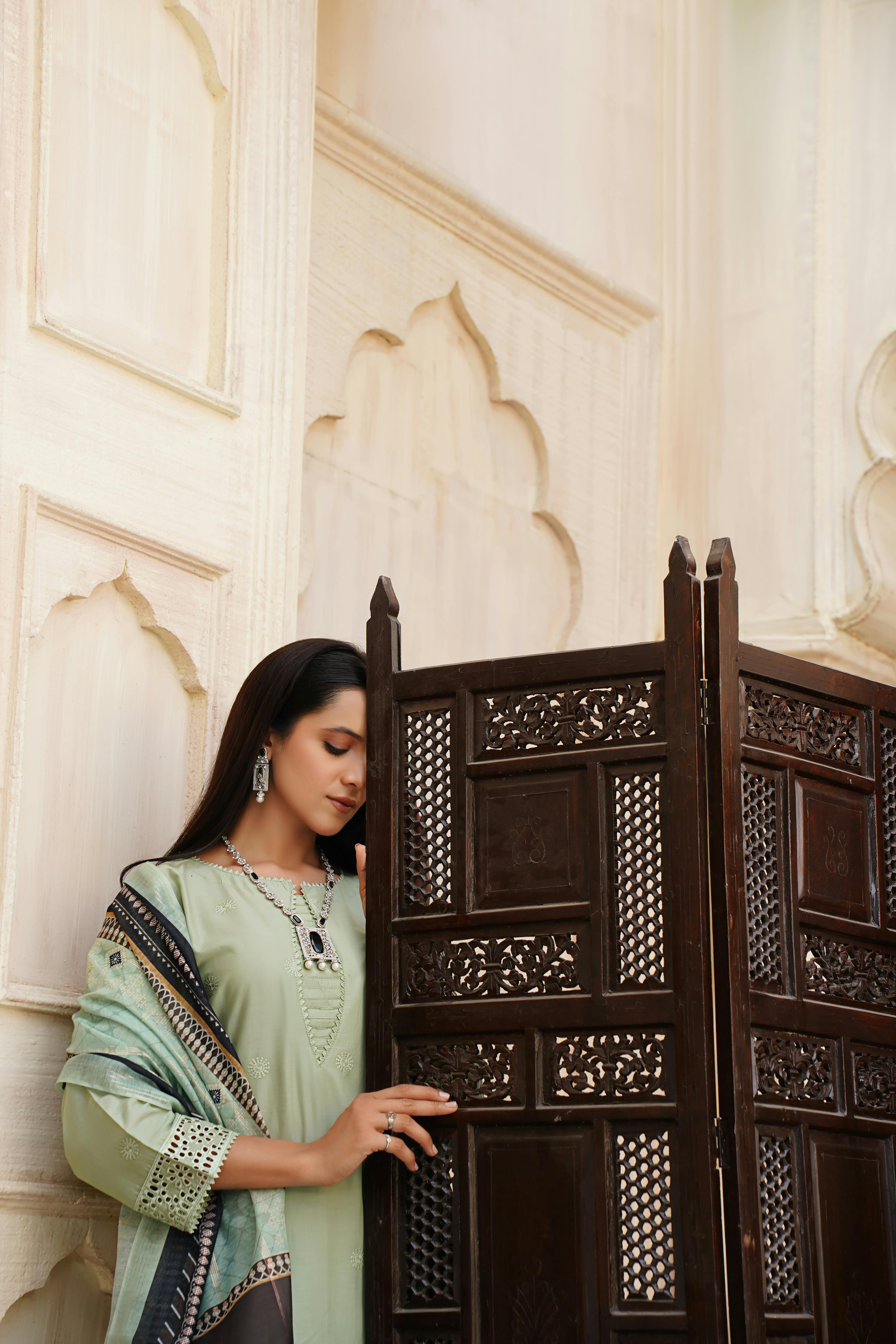 FASHION EASTERN DRESSES BY DHANNO · Free Stock Photo