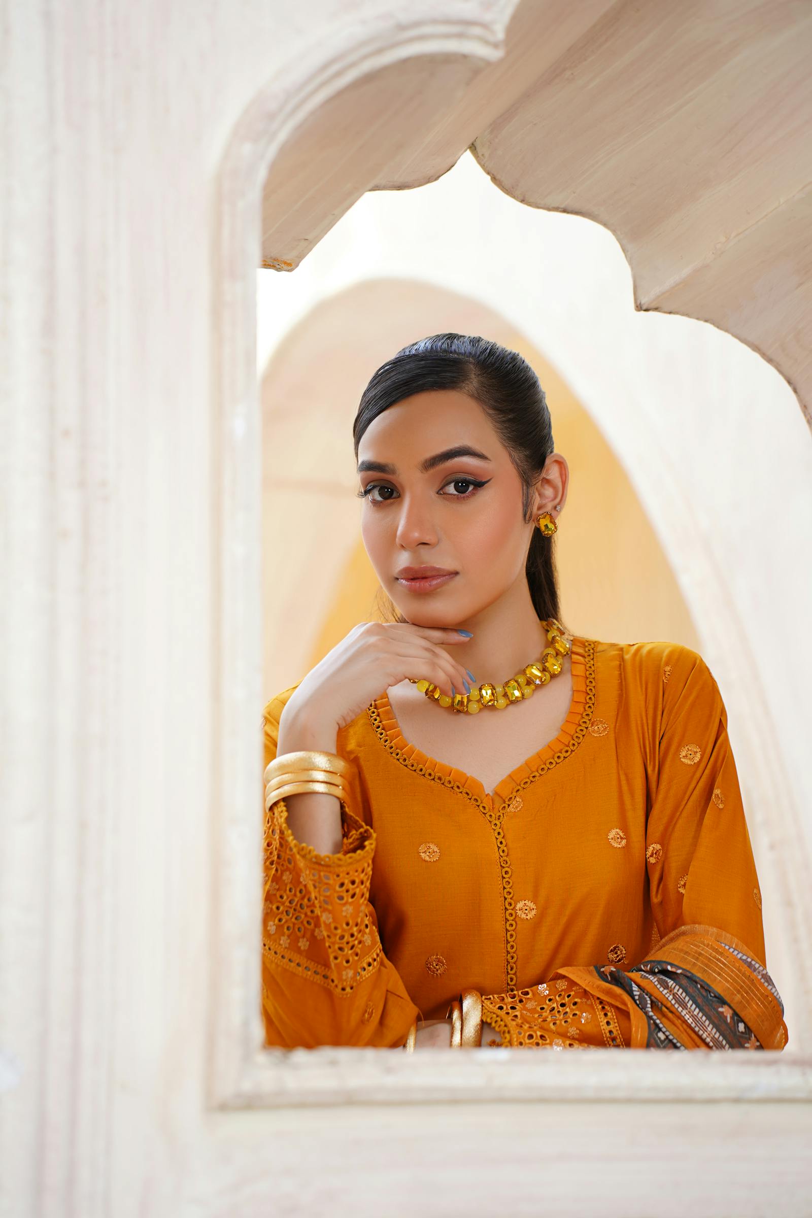 Girls Wearing Beautiful Dresses Photos, Download The BEST Free Girls ...