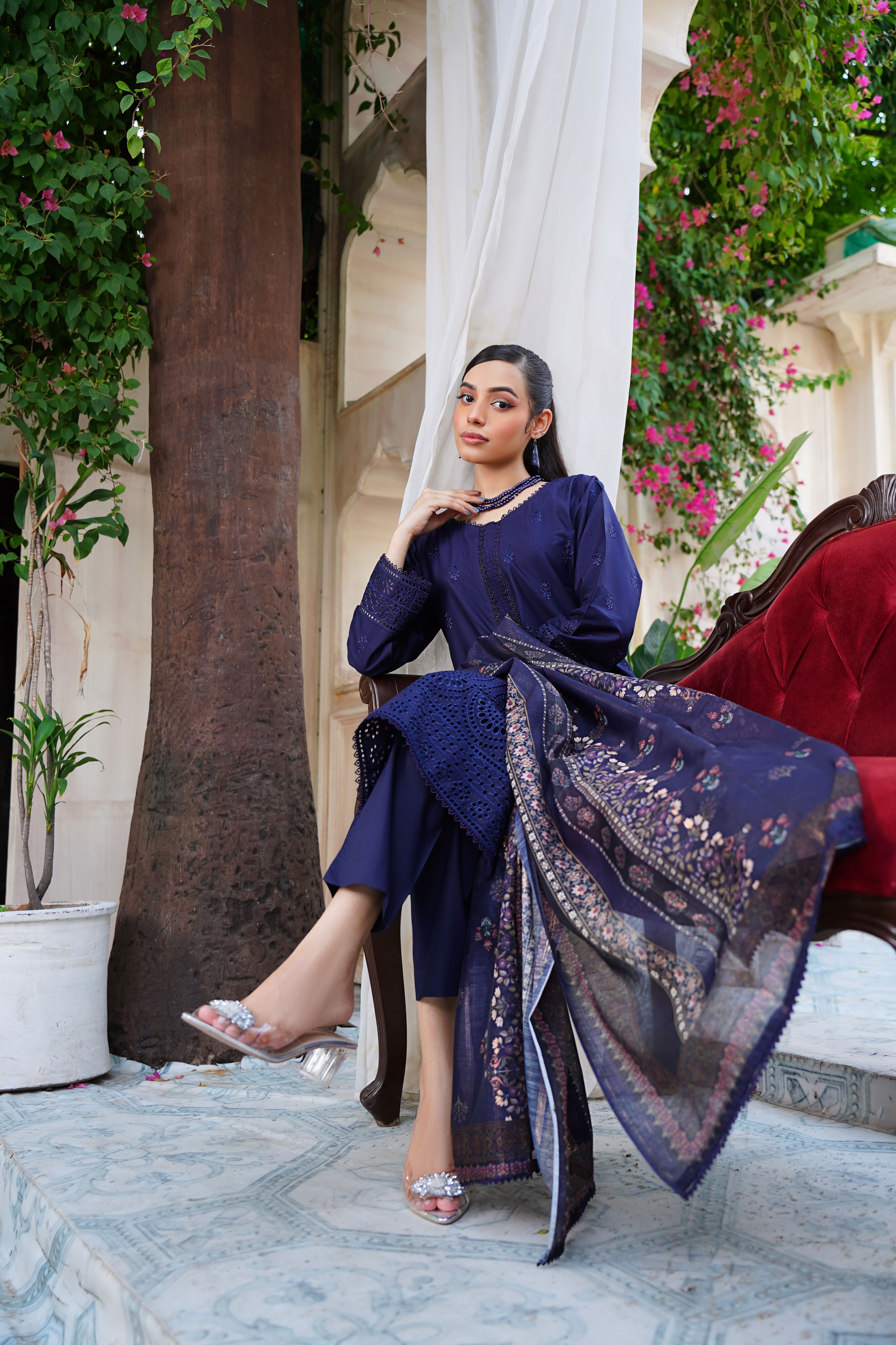 FASHION EASTERN DRESSES BY DHANNO · Free Stock Photo