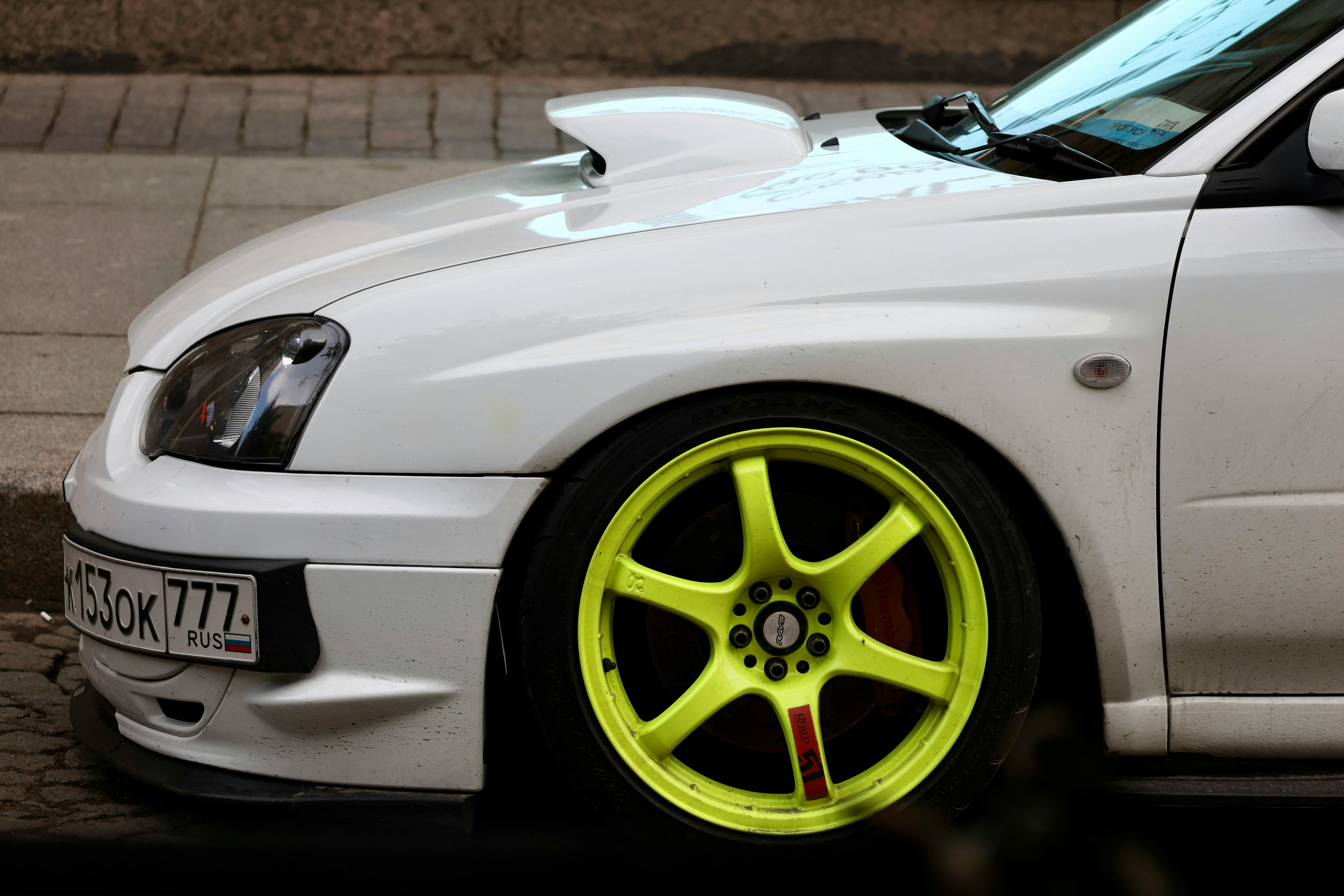 Silver Bmw Sedan · Free Stock Photo