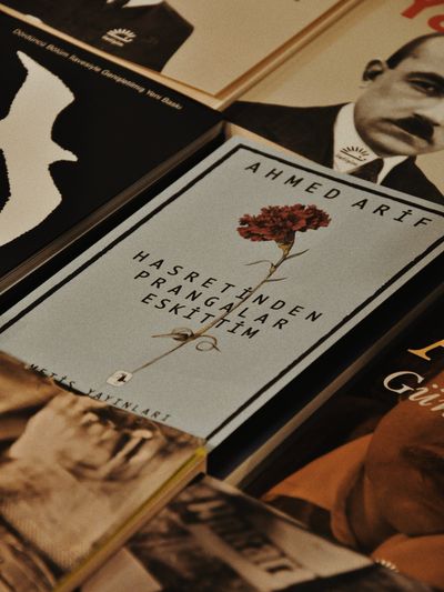 Aesthetic Book Cover Photos, Download The BEST Free Aesthetic Book ...