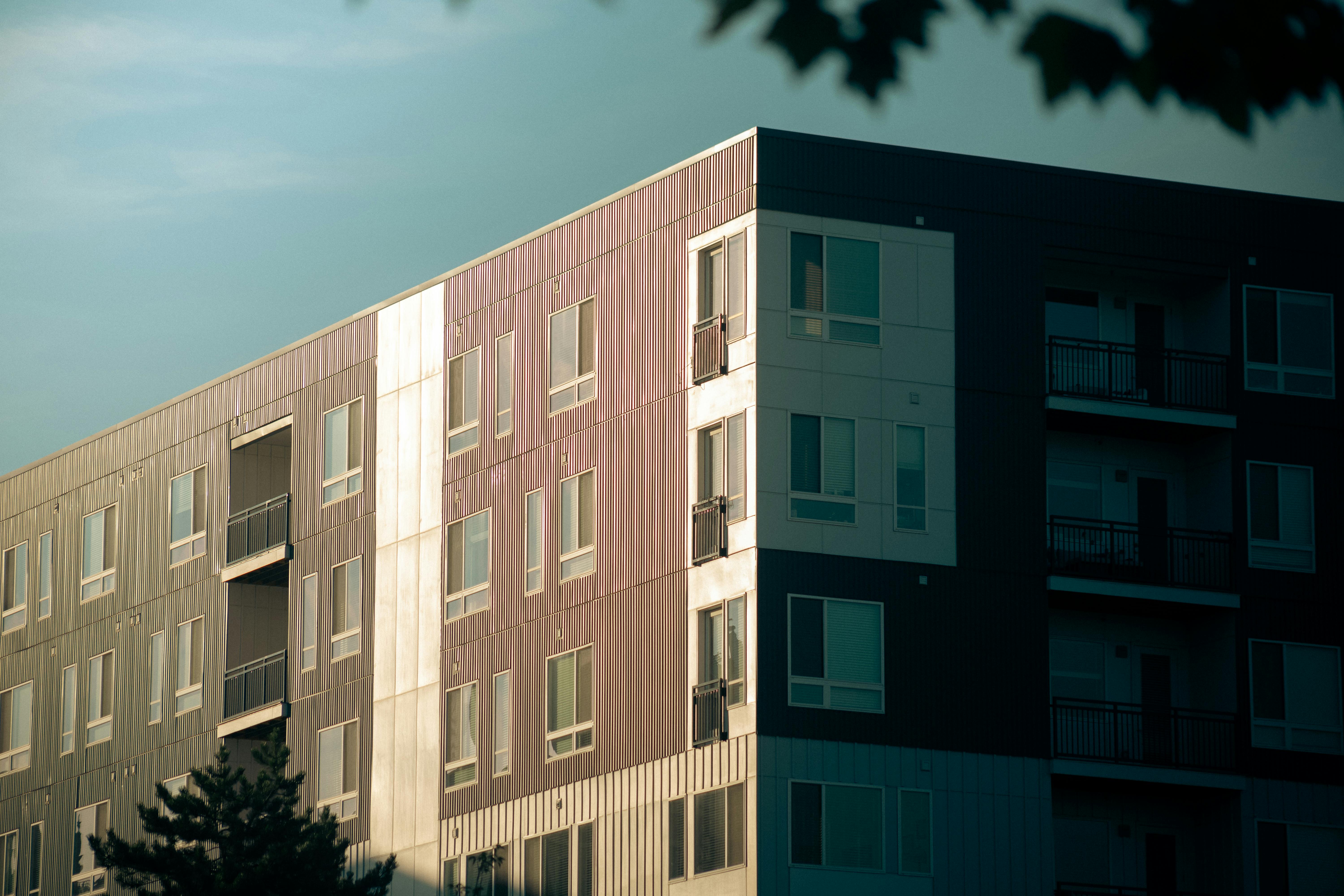 Rental Apartments Outside Photos, Download The BEST Free Rental ...