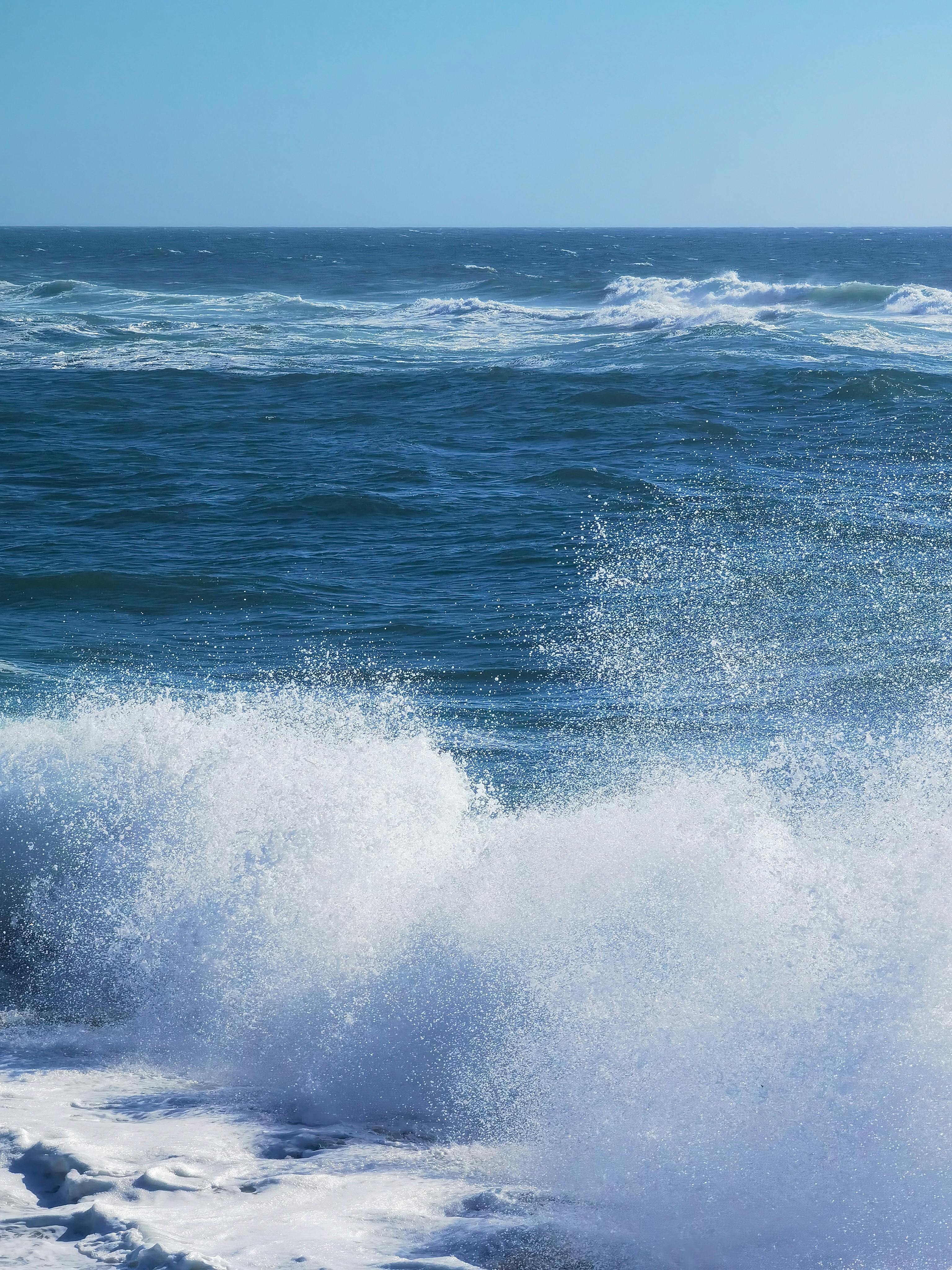 Water Wave · Free Stock Photo