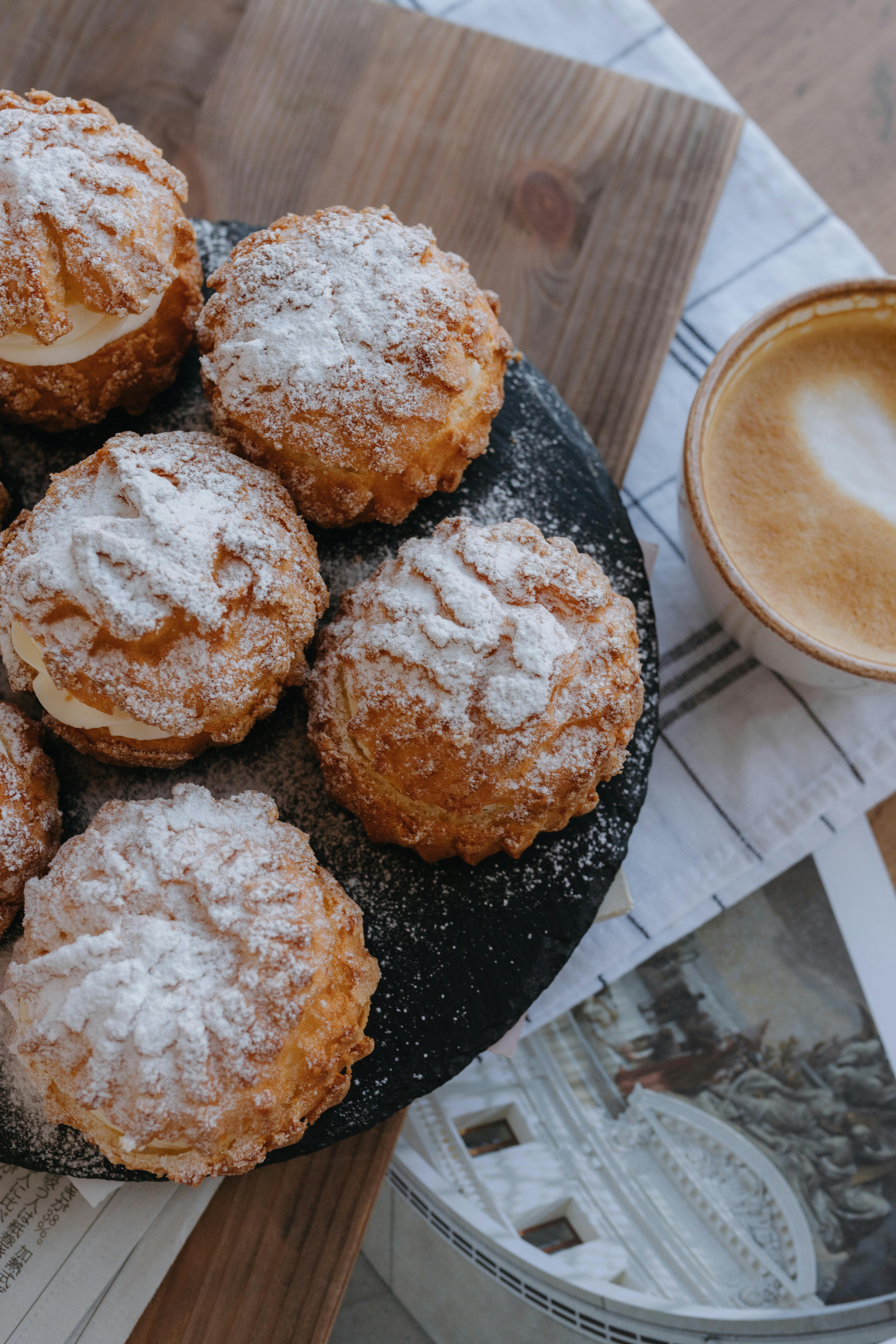 Sweet Snack on Plate · Free Stock Photo