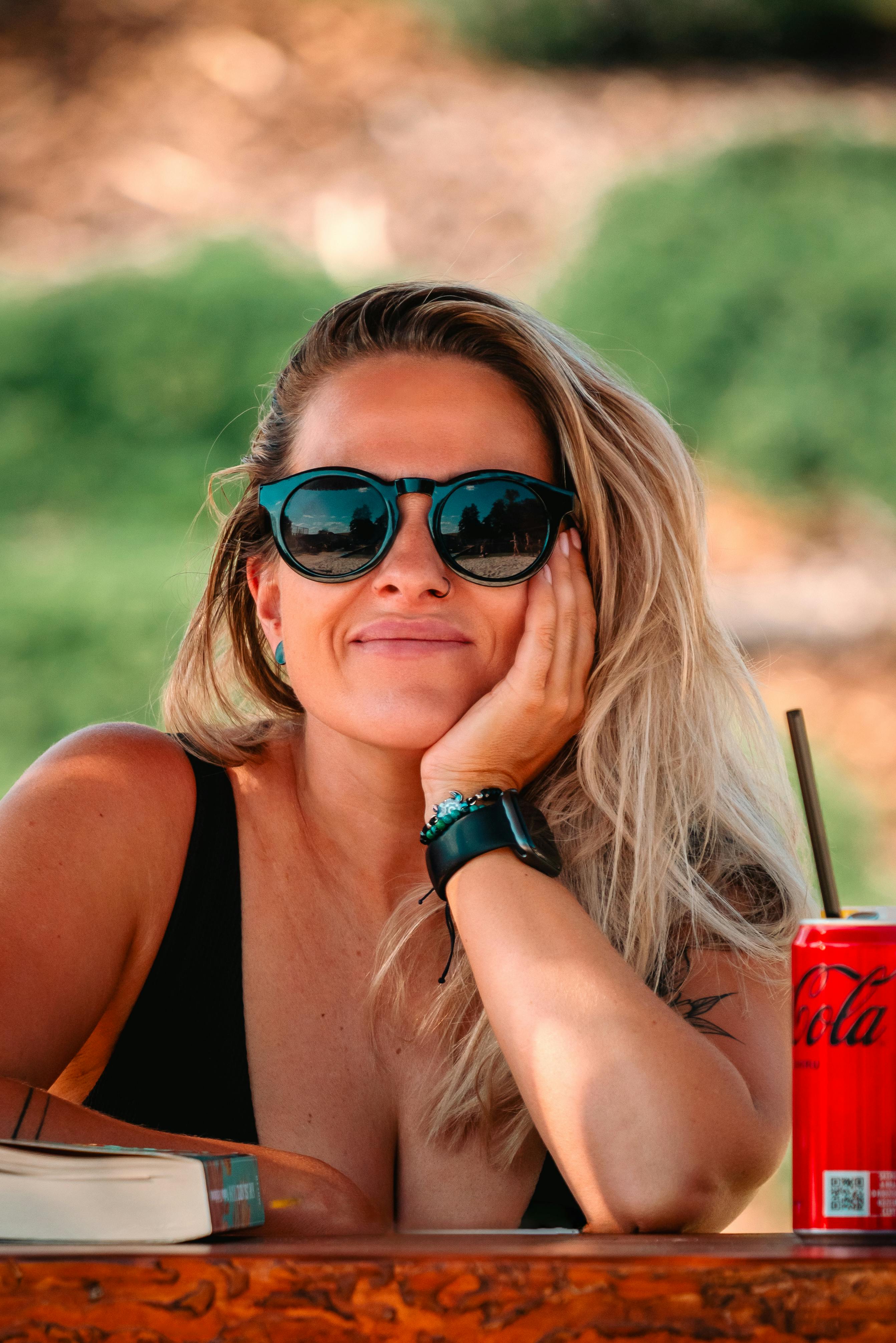 She Can She Codes Photos, Download The BEST Free She Can She Codes ...