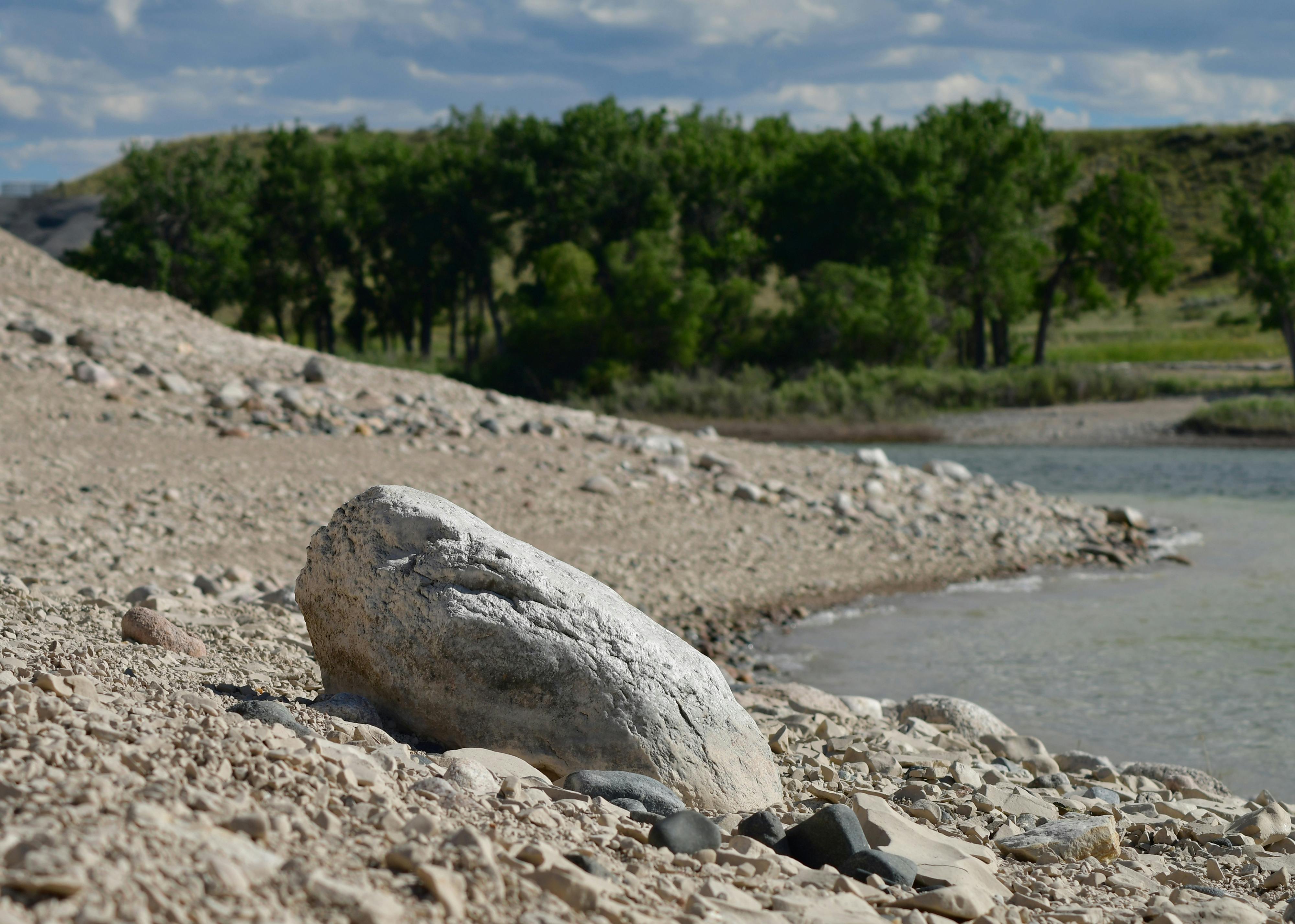 Rocks by the River · Free Stock Photo