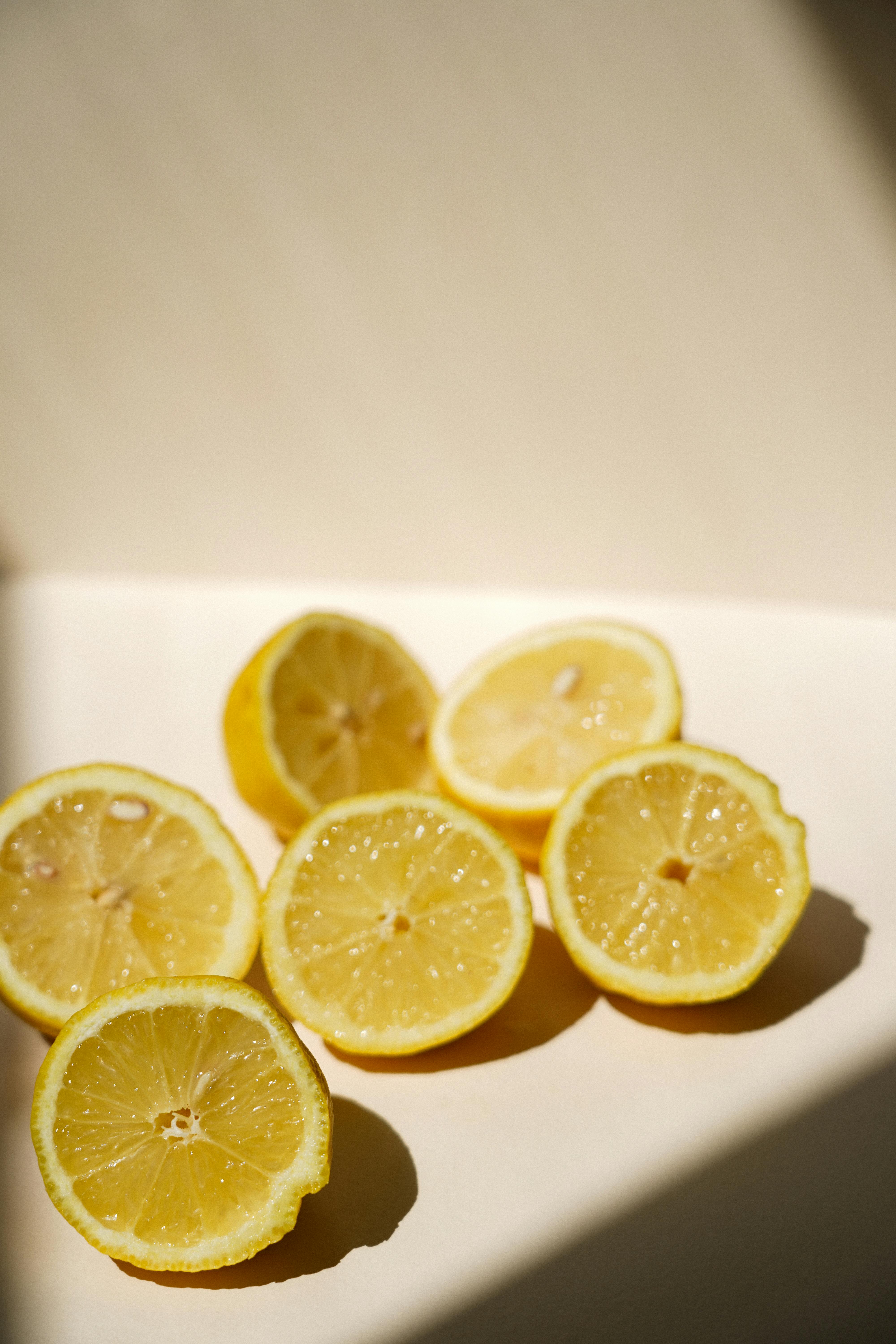 Halves of Lemons · Free Stock Photo