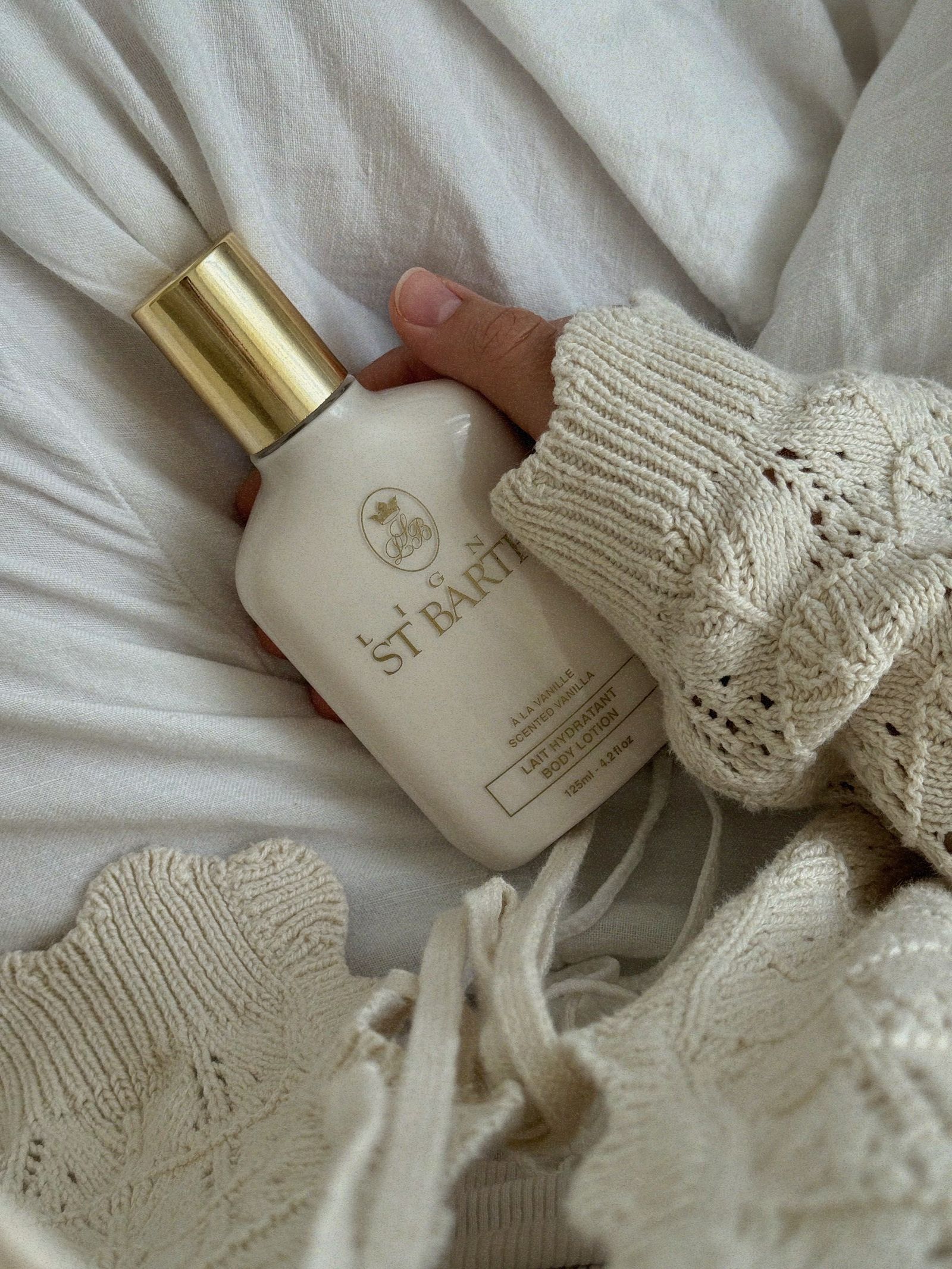 Body Lotion Photos, Download The BEST Free Body Lotion Stock Photos ...