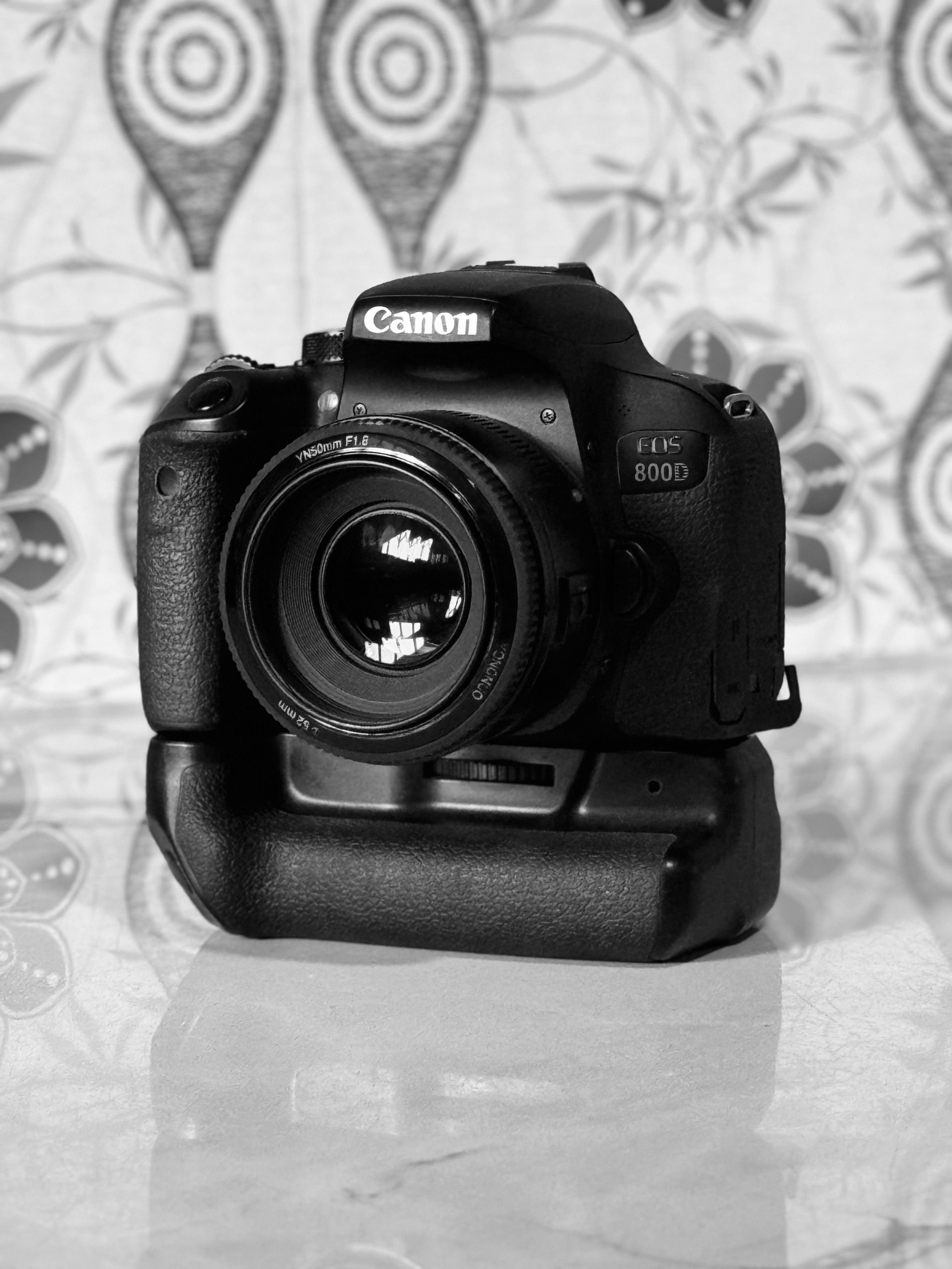 Canon camera · Free Stock Photo