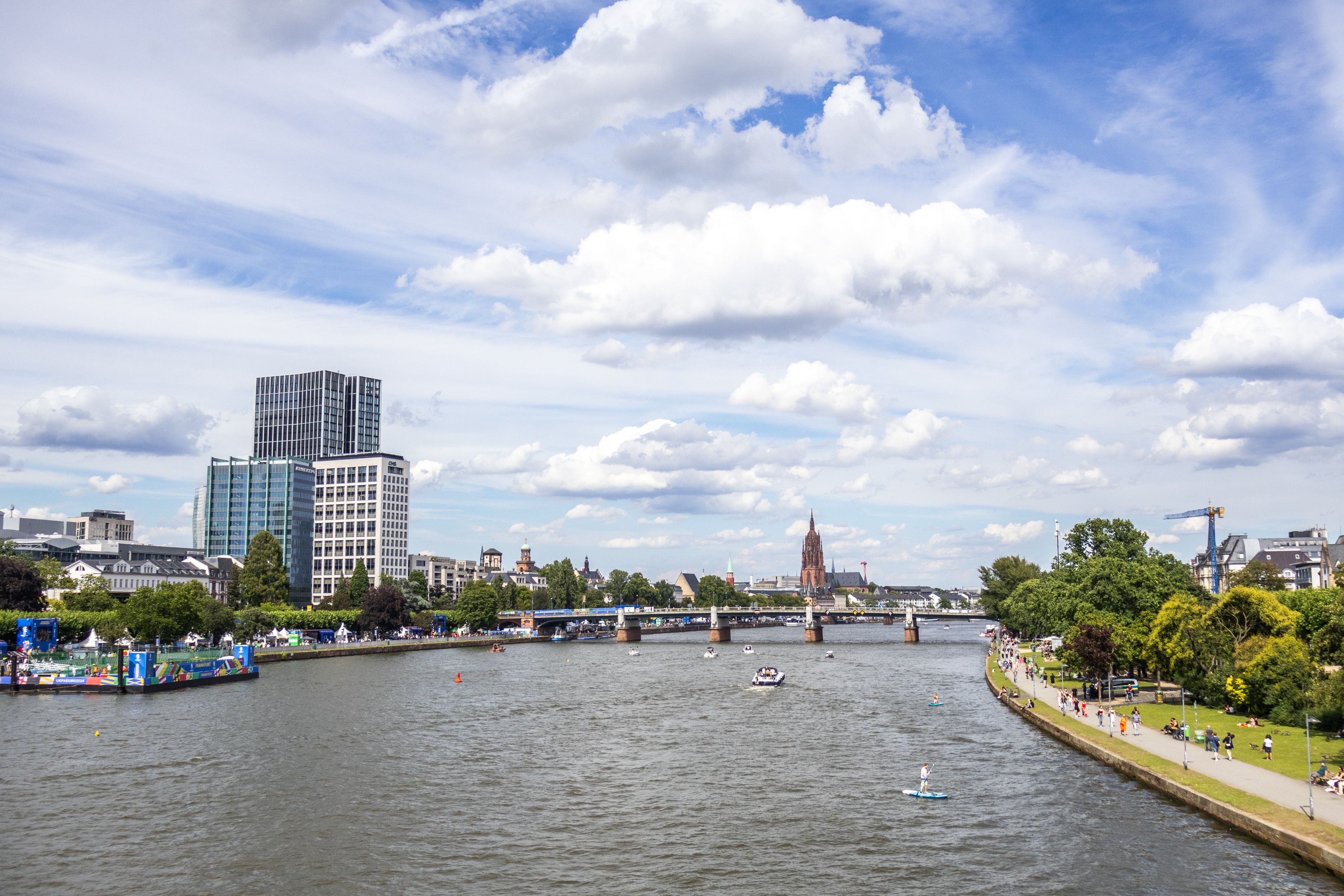 Riverside Boats Photos, Download The BEST Free Riverside Boats Stock ...