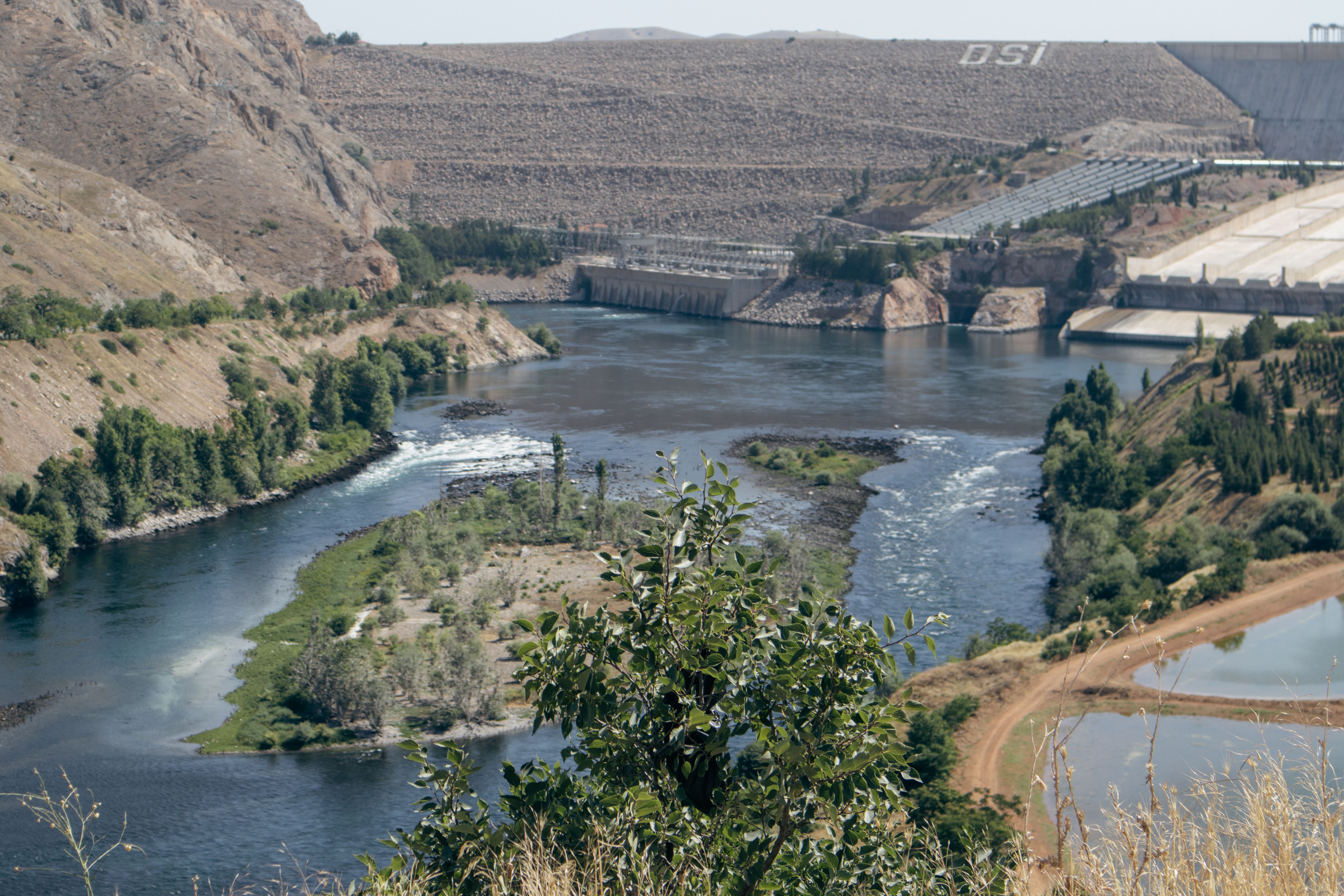 Aerial View of the Keban Dam in Turkey · Free Stock Photo