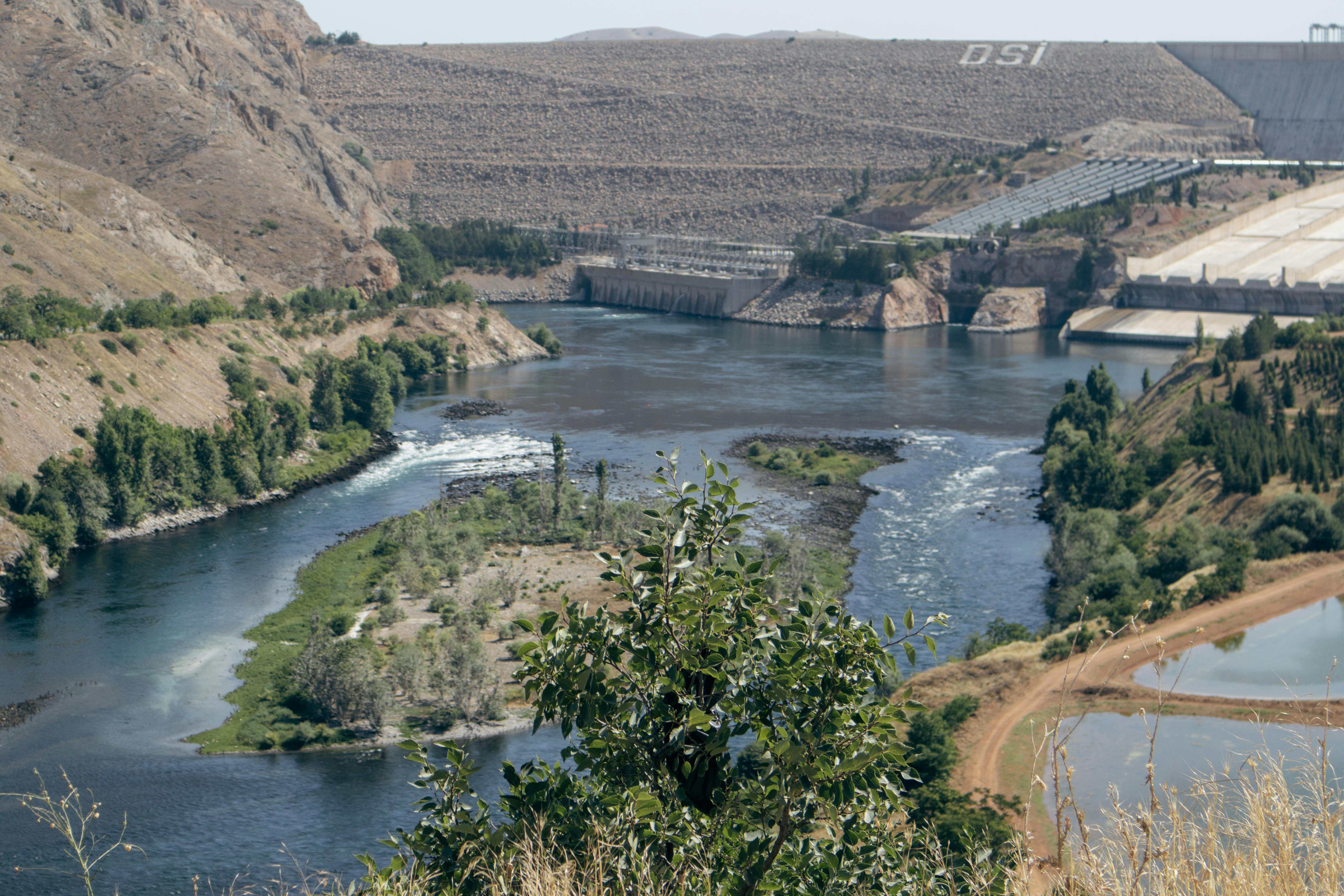 Aerial View of the Keban Dam in Turkey · Free Stock Photo