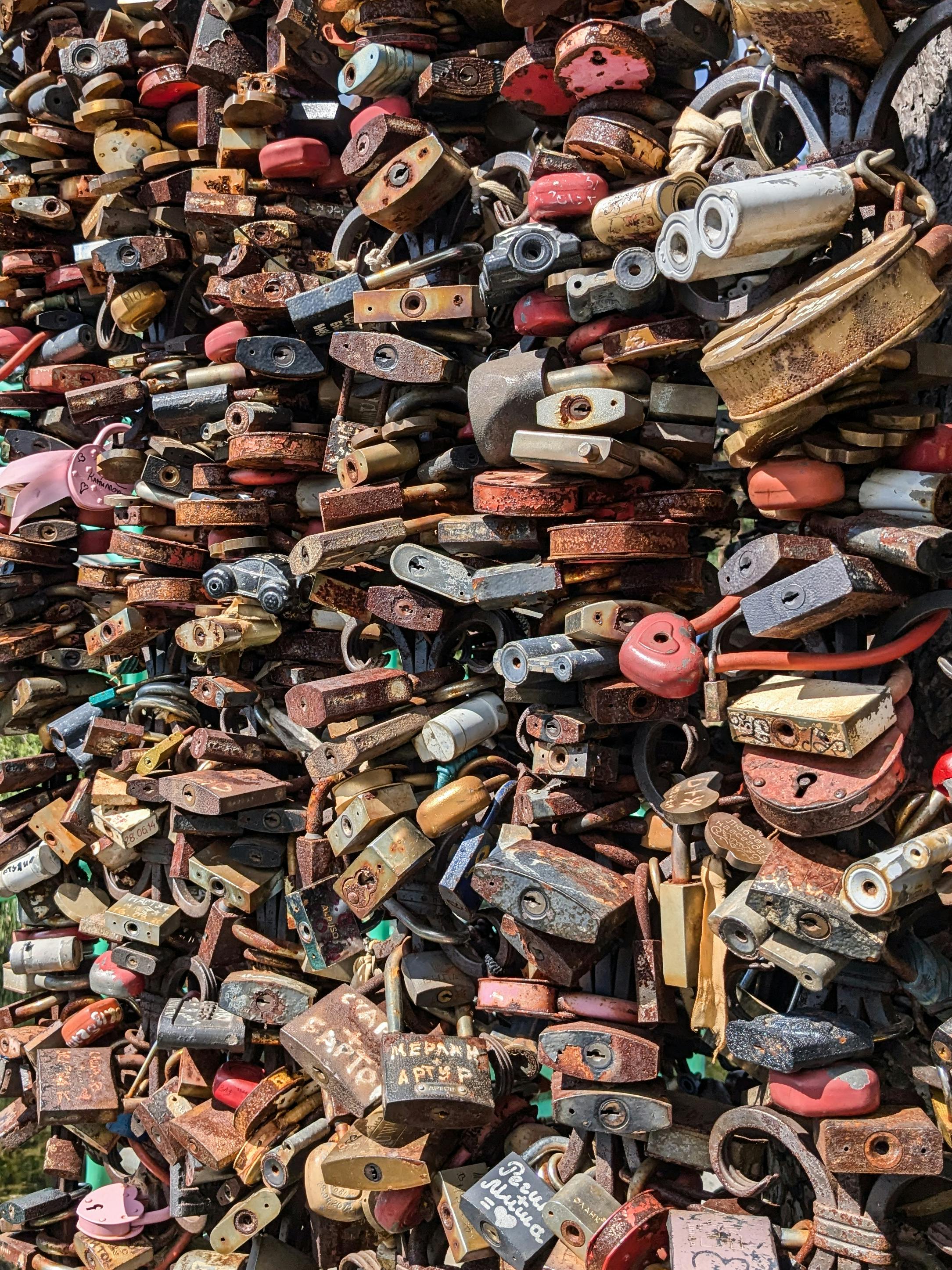 Rusty Padlocks Heap · Free Stock Photo
