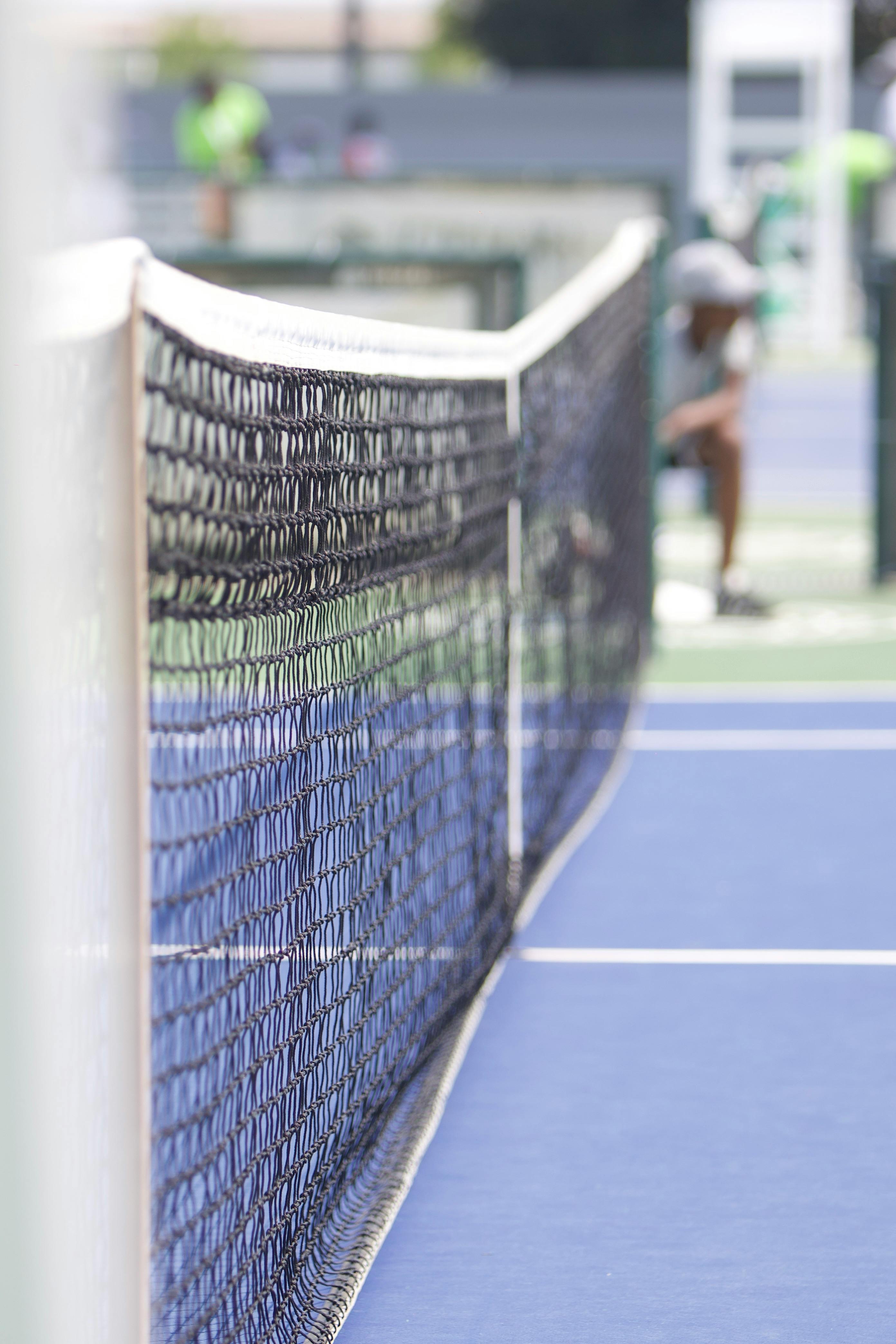 Net on Tennis Court · Free Stock Photo