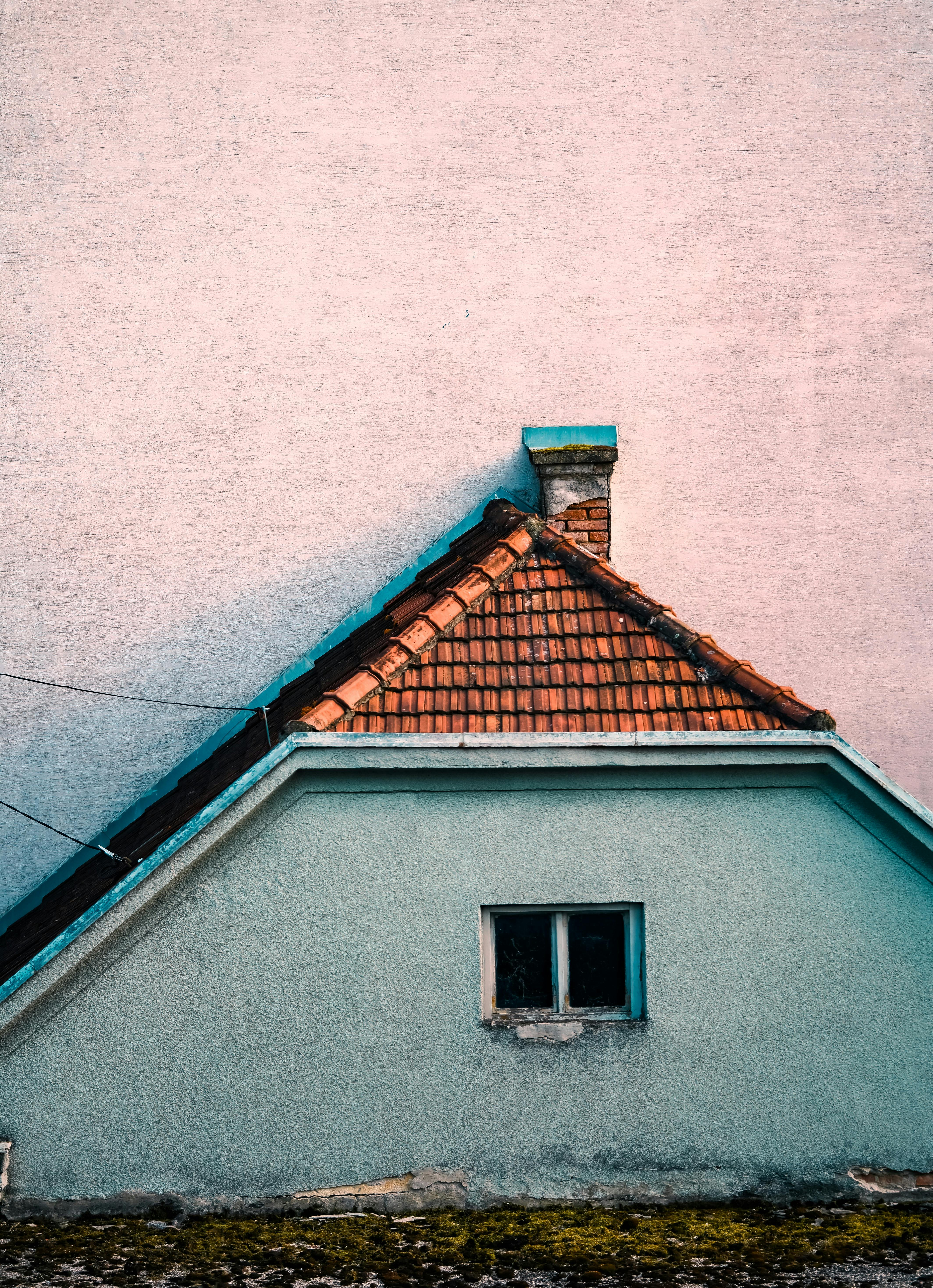Blue and Red Painted Building · Free Stock Photo