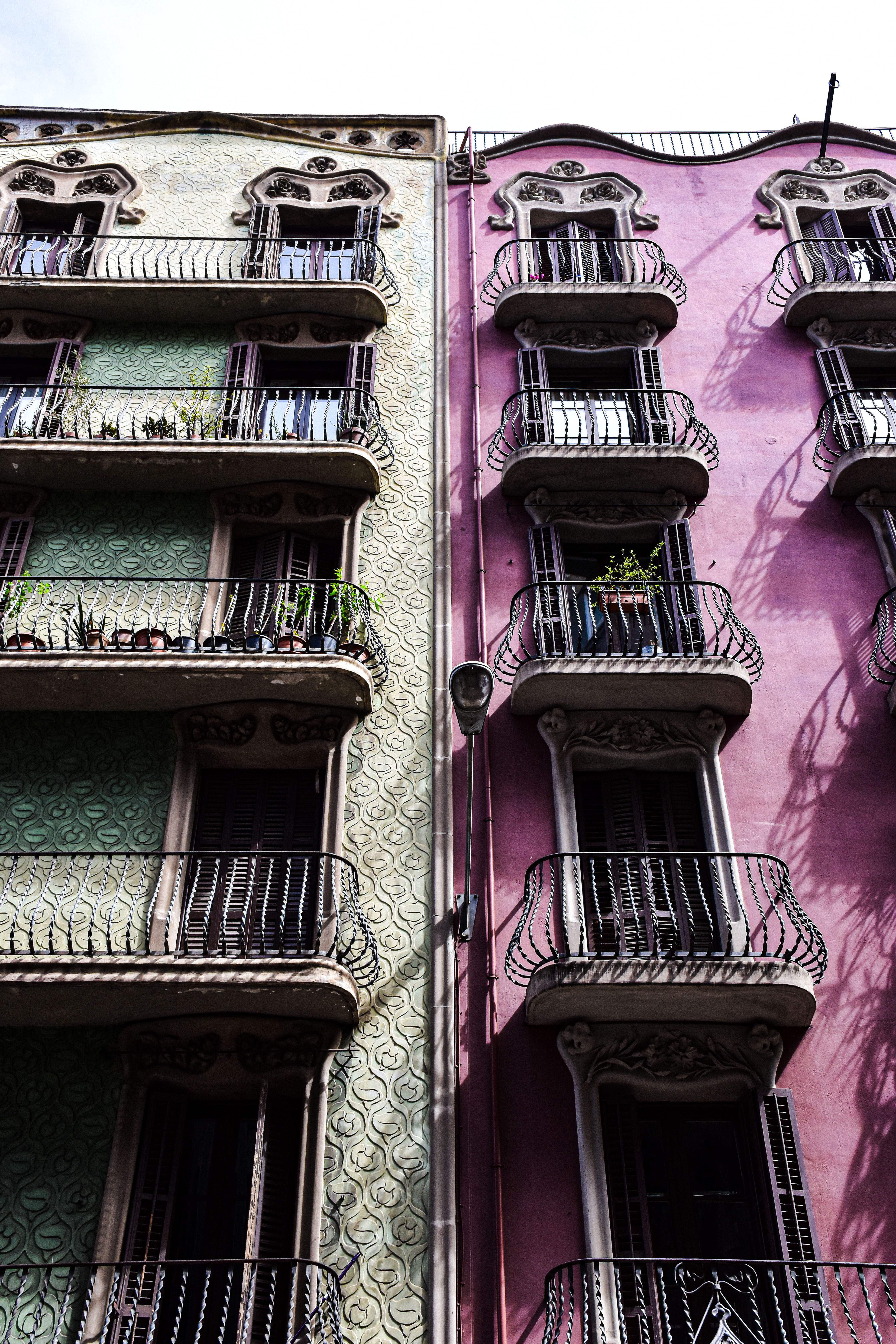 A colorful building with balconies and balconies · Free Stock Photo