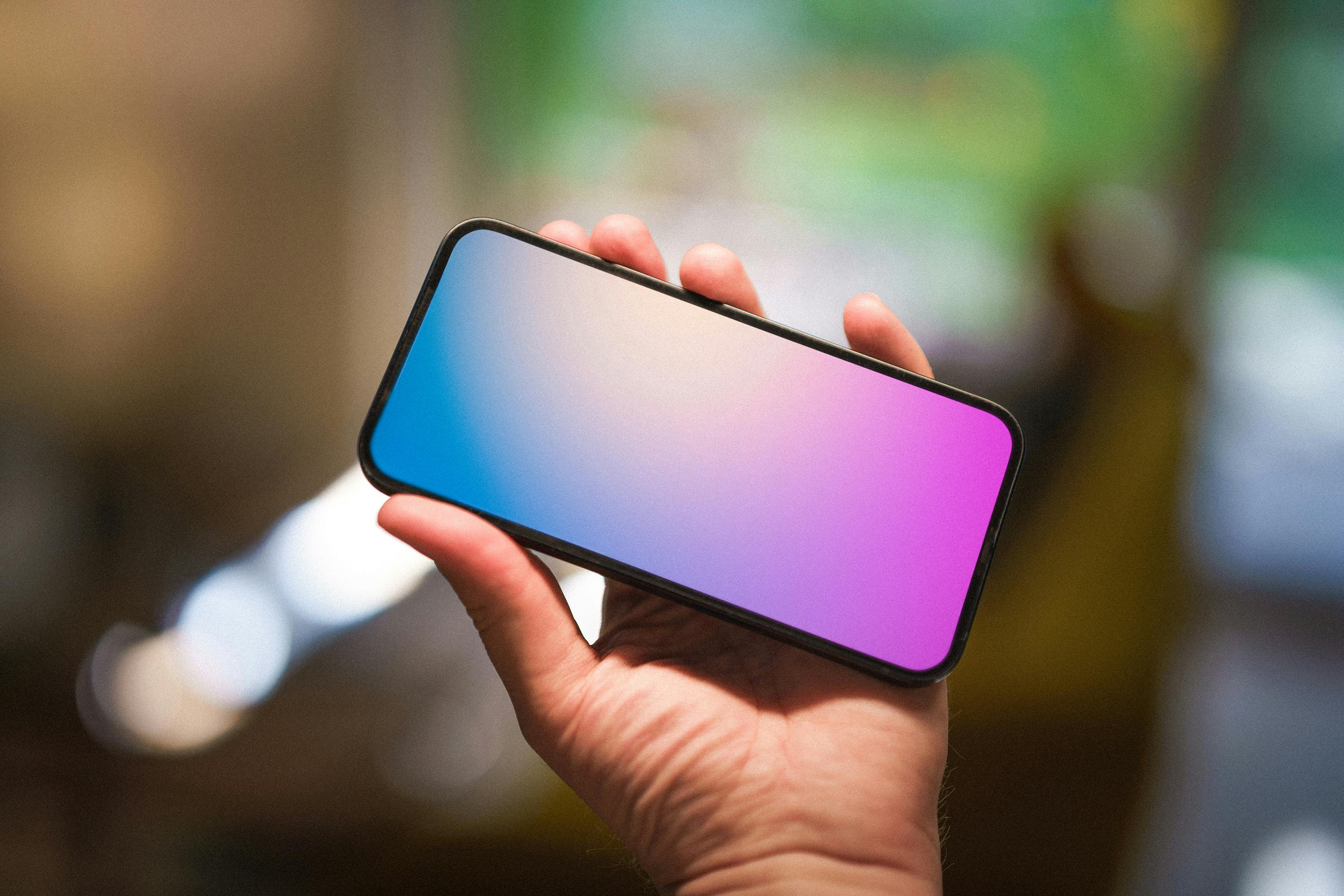 Horizontal smartphone screen. · Free Stock Photo