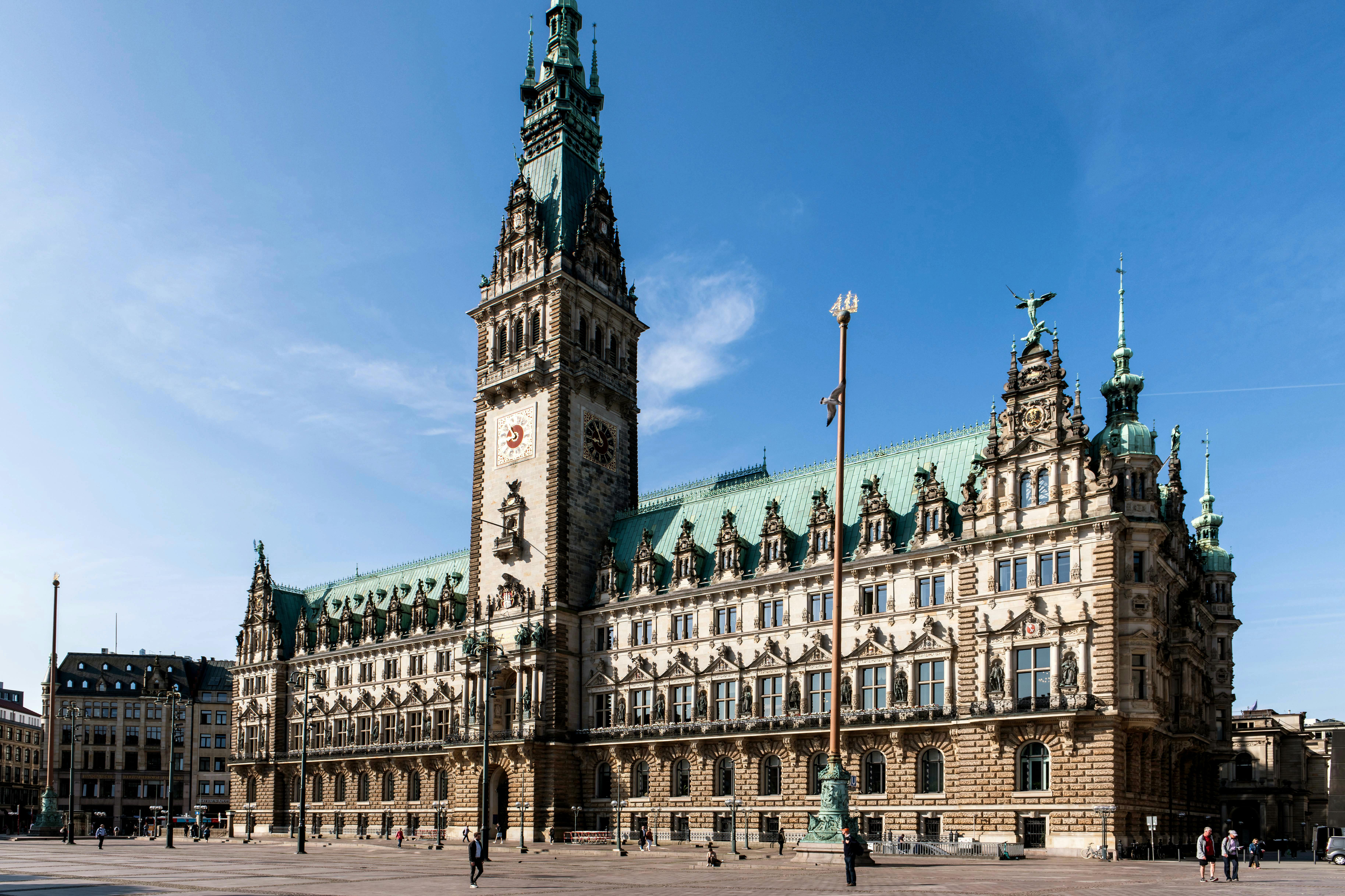 Hamburger Rathaus · Free Stock Photo