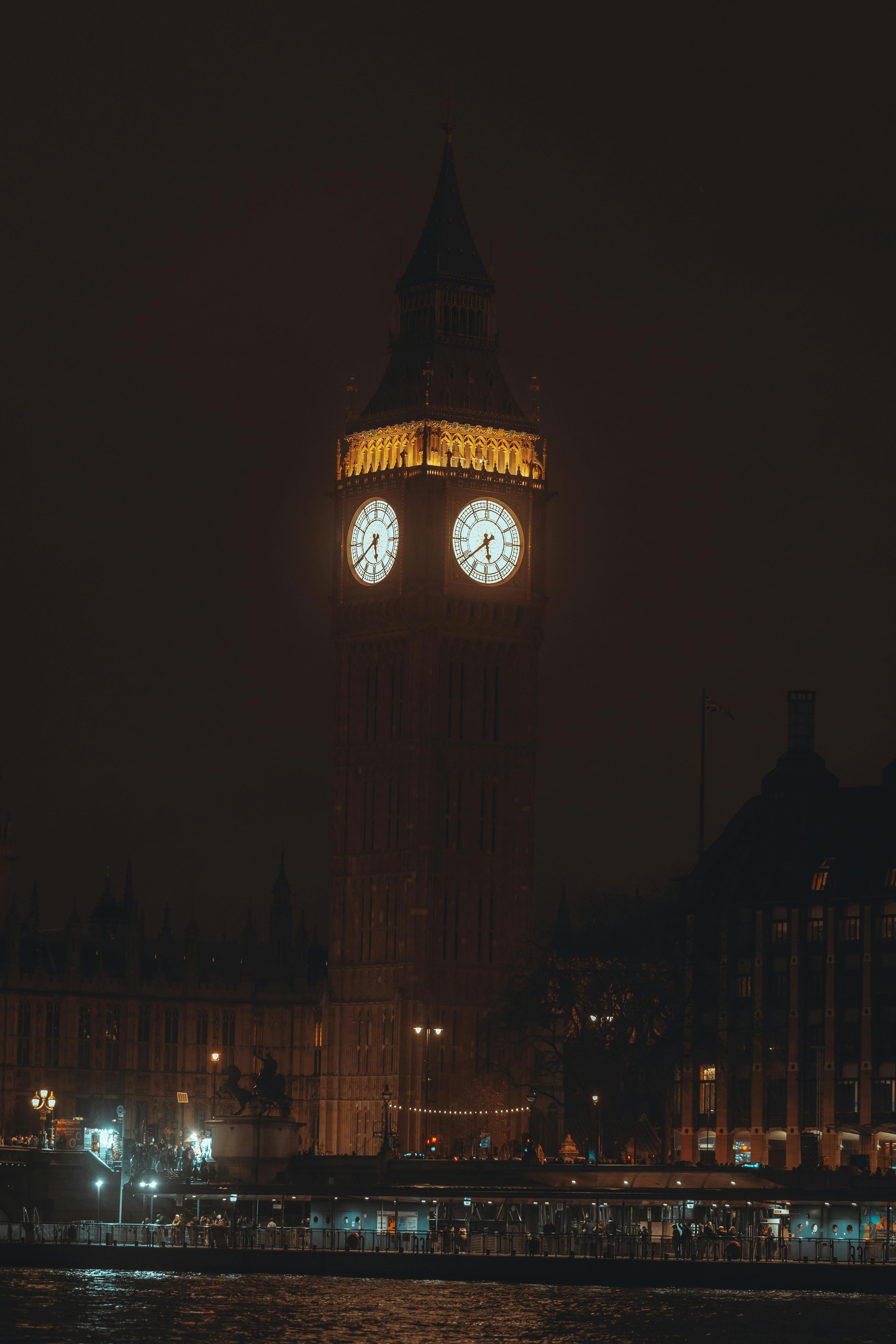 Elizabeth Tower · Free Stock Photo