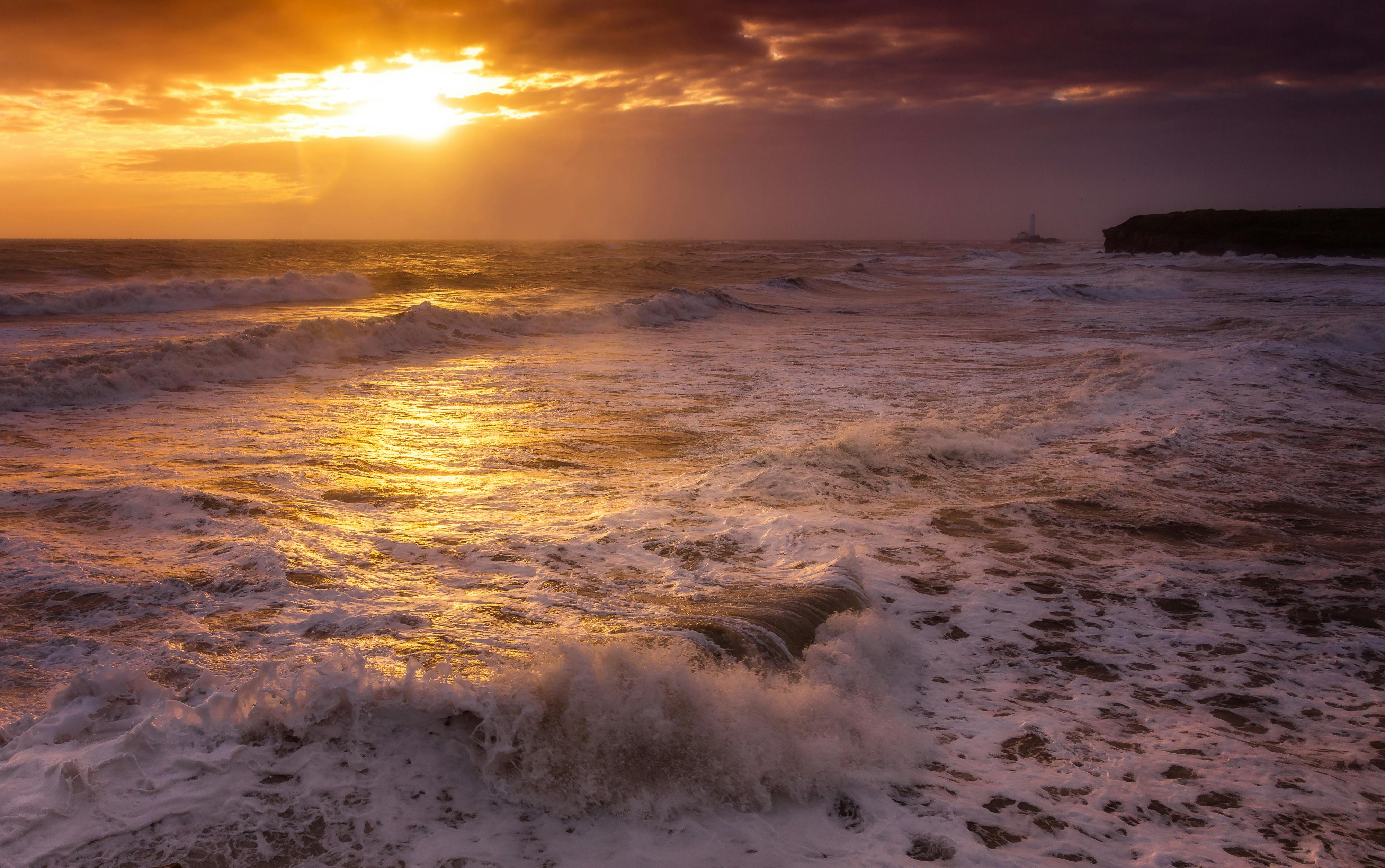 Body of Water during Sunset · Free Stock Photo