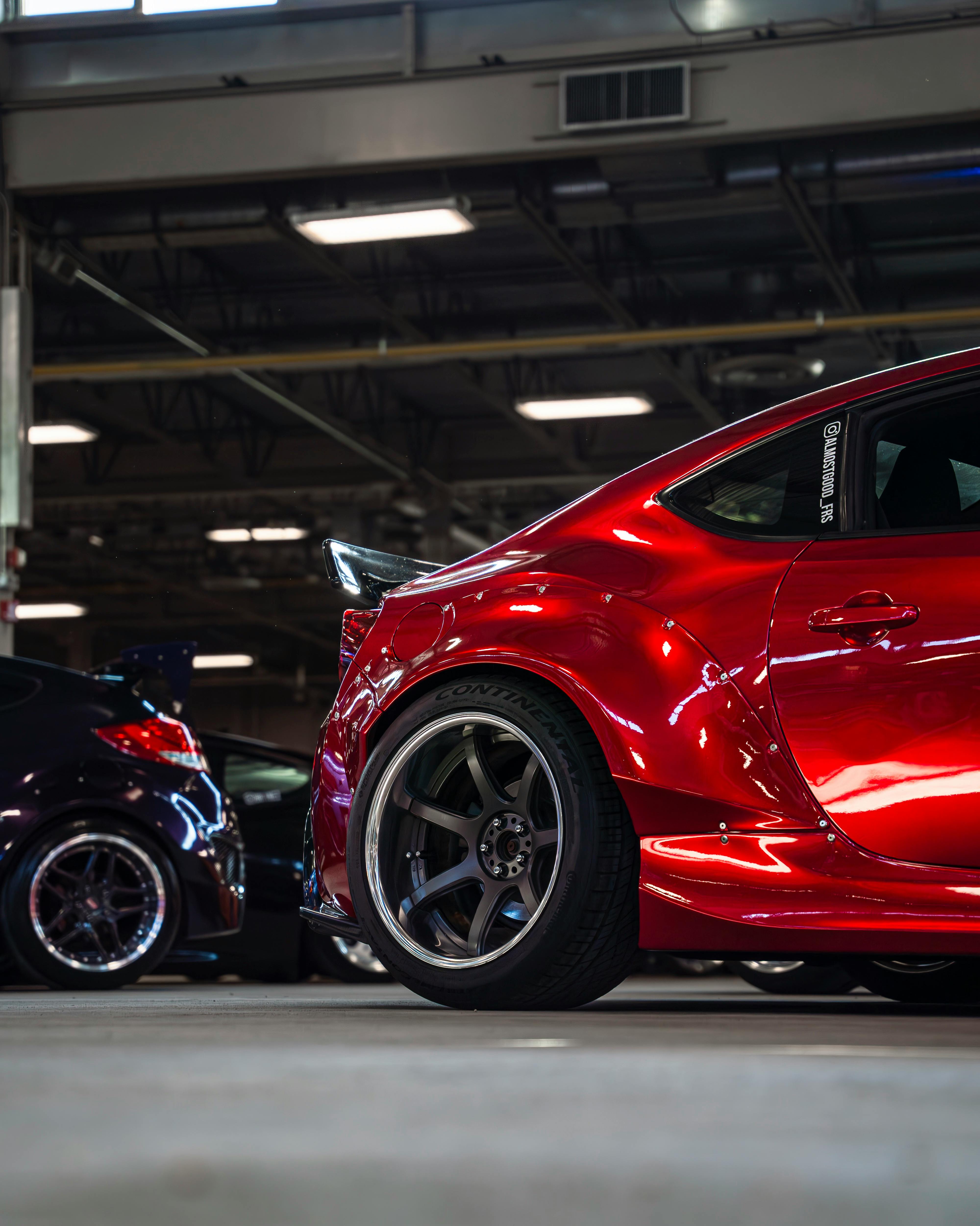 100.000+ 4k Wallpaper Tuning Car Bilder und Fotos · Kostenlos Downloaden · Pexels Stock-Fotos