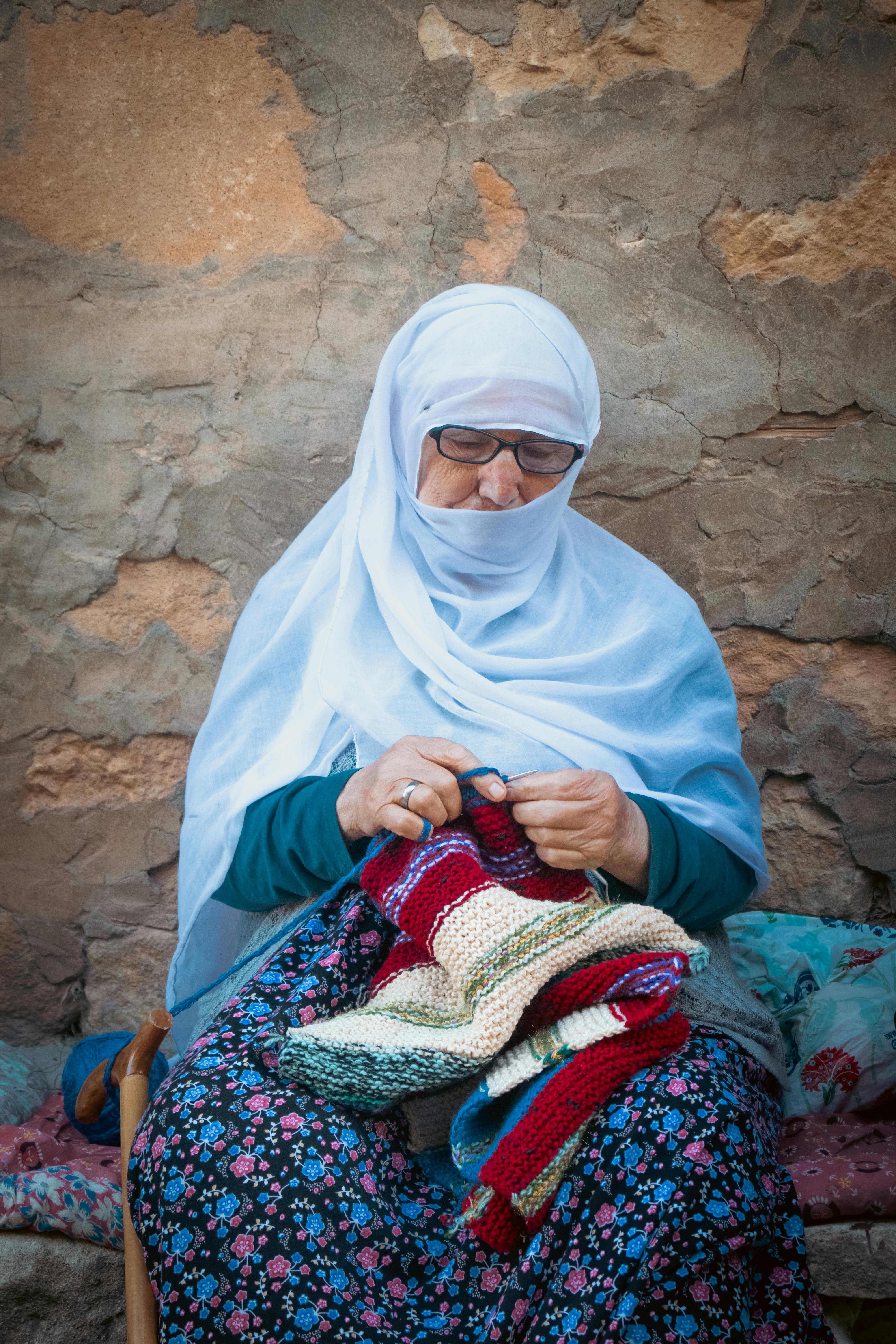 Aunt Photos, Download The BEST Free Aunt Stock Photos & HD Images