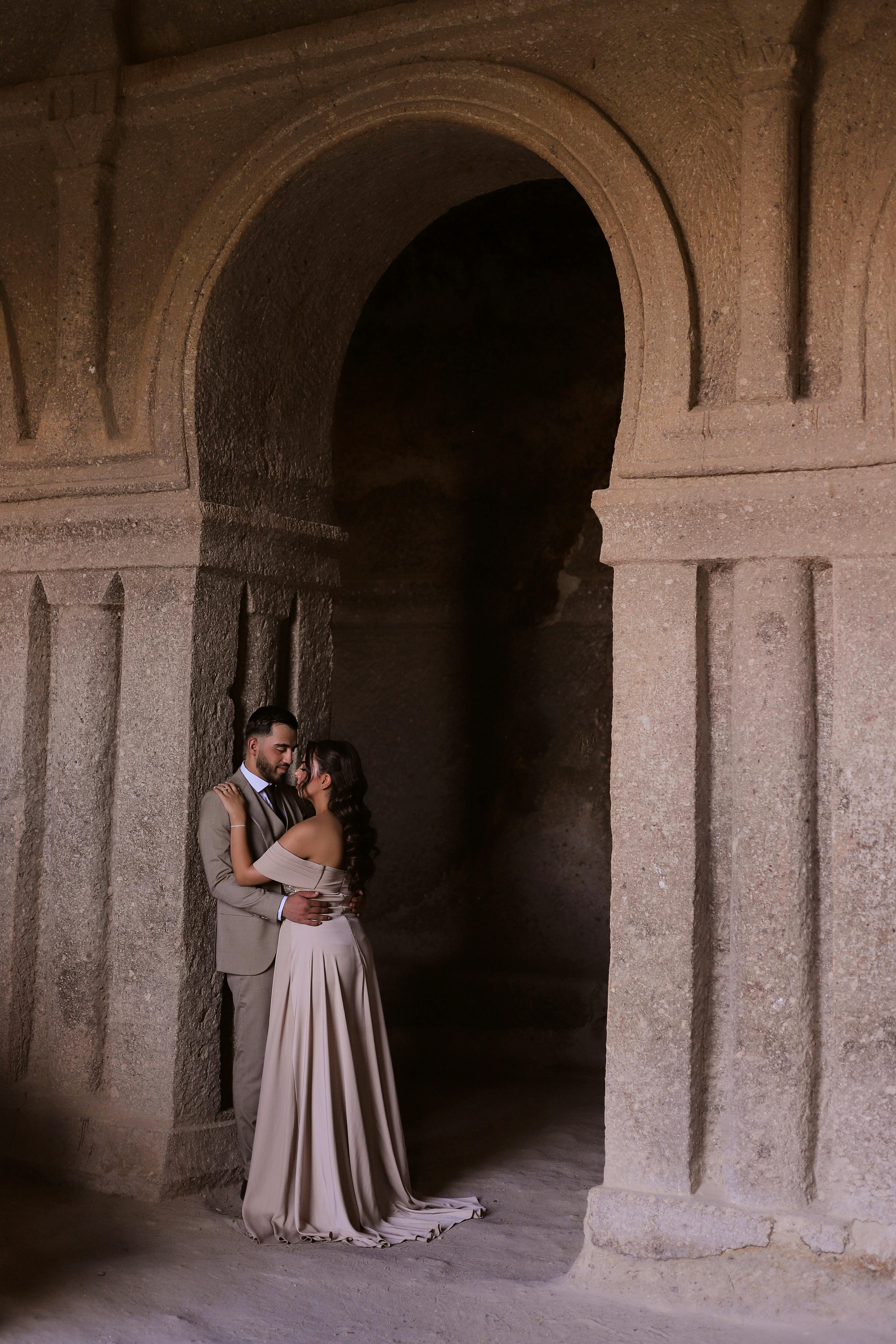 Couple Embrace Photos, Download The BEST Free Couple Embrace Stock ...