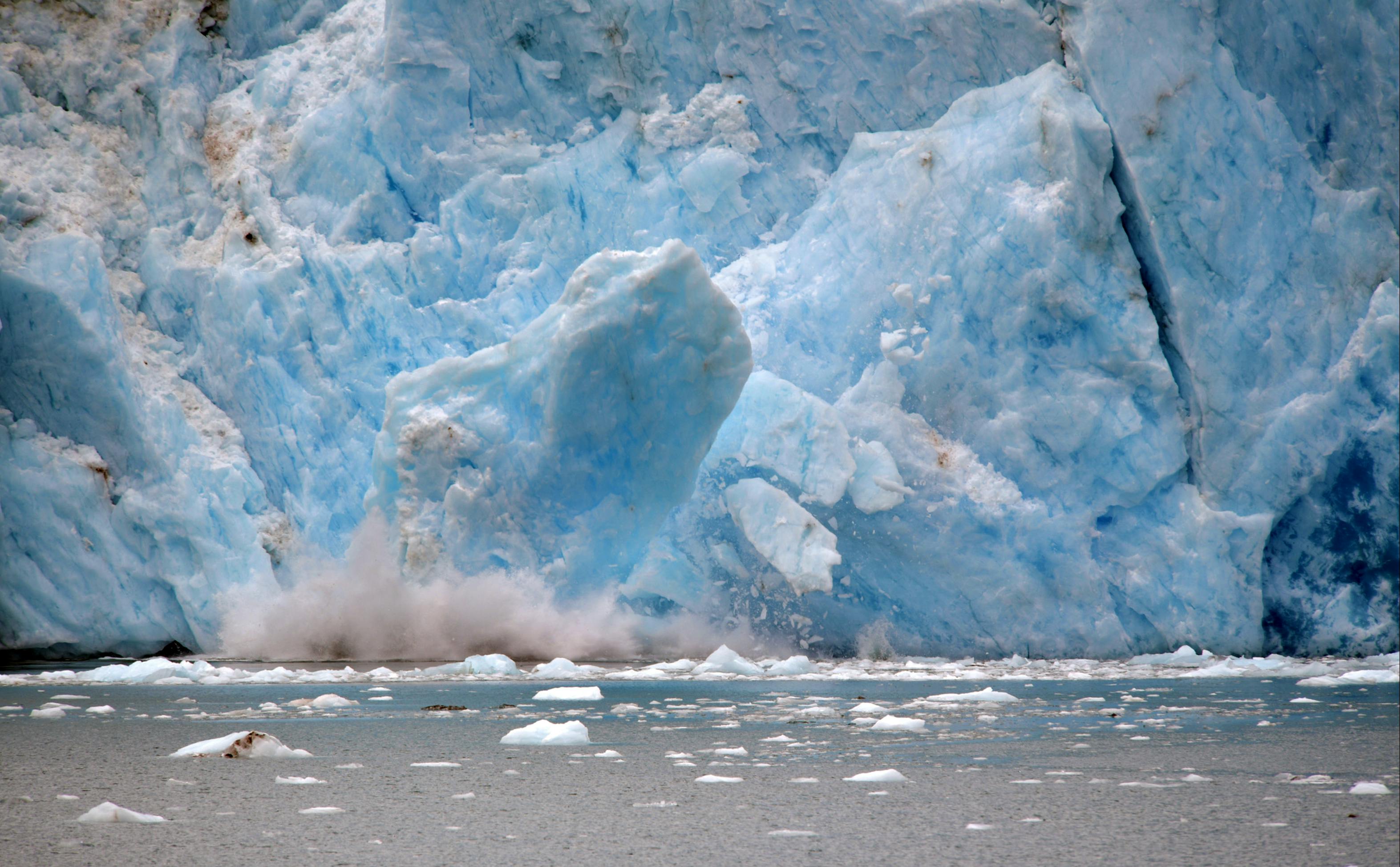 Landscape Photography of Glacier on Ocean · Free Stock Photo