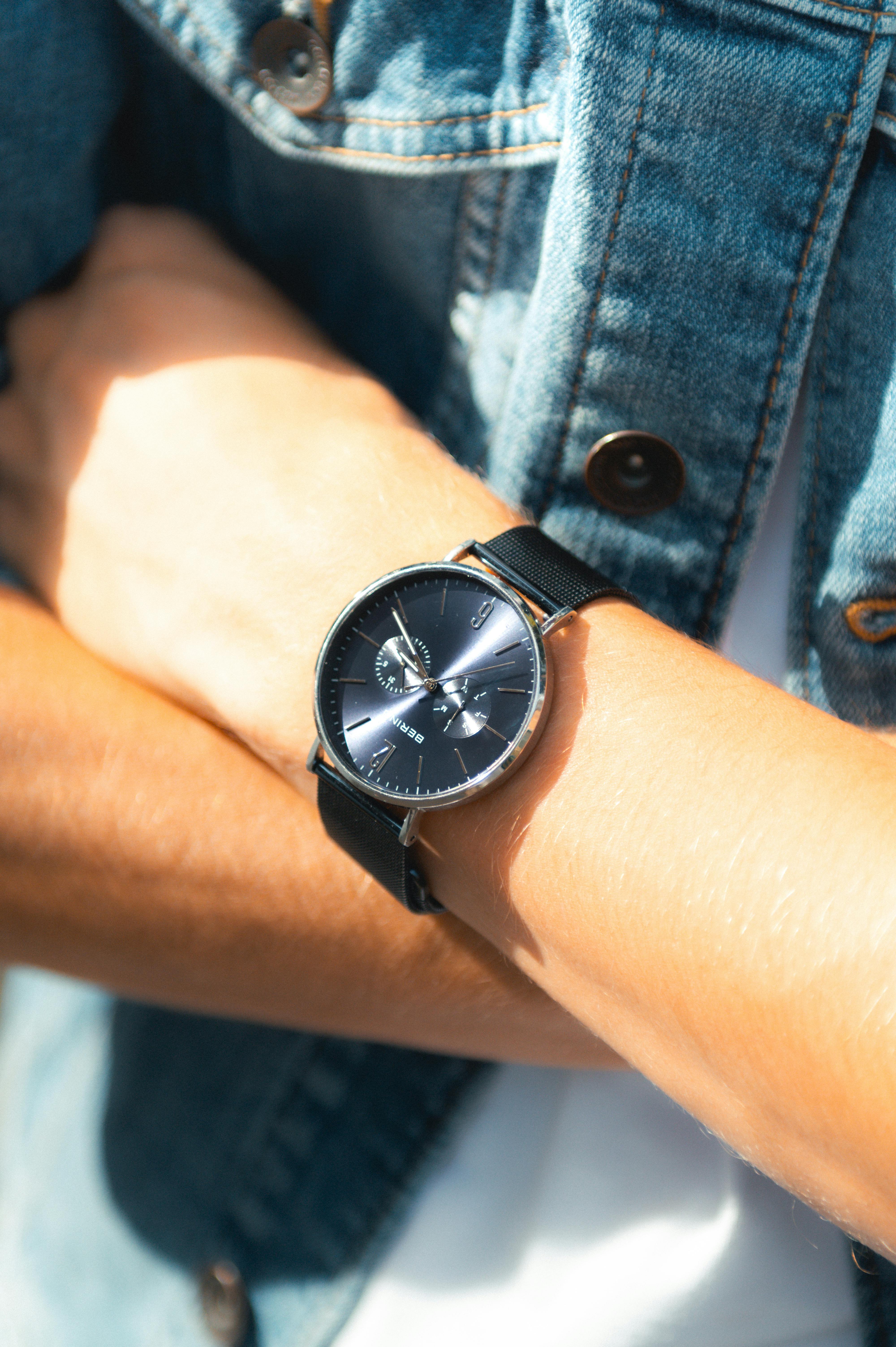 black watch on arm · Free Stock Photo