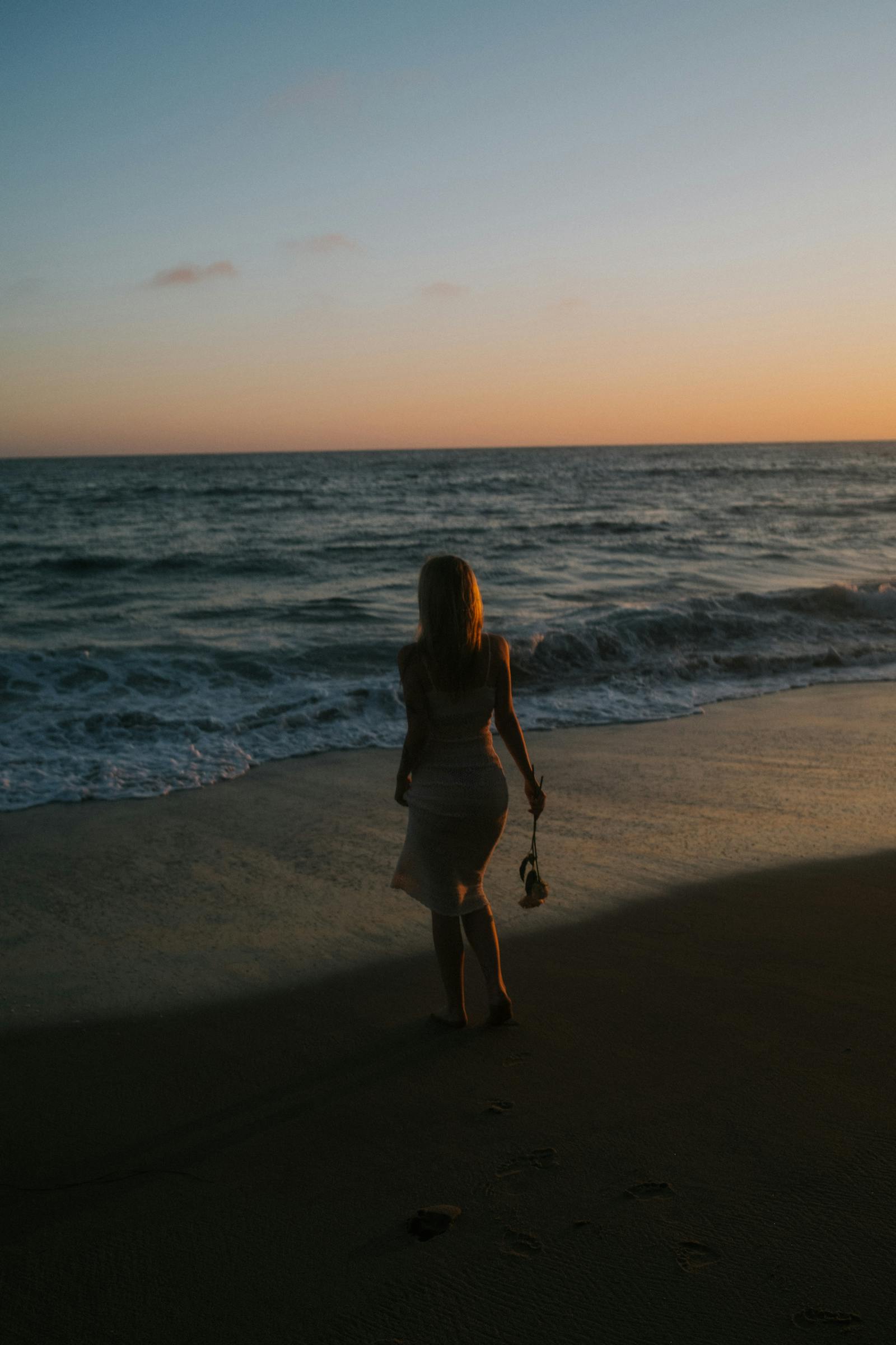 Women At The Beach Photos, Download The BEST Free Women At The Beach ...